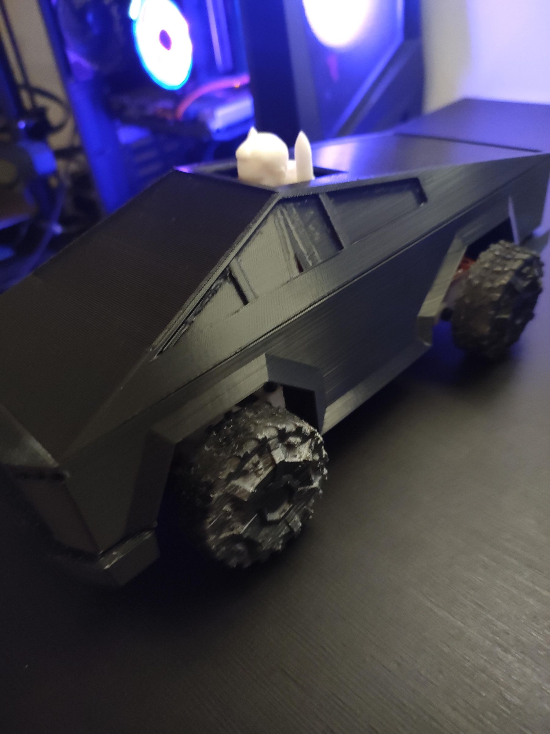 Cool RC Tesla Cybertruck : 10 Steps - Instructables