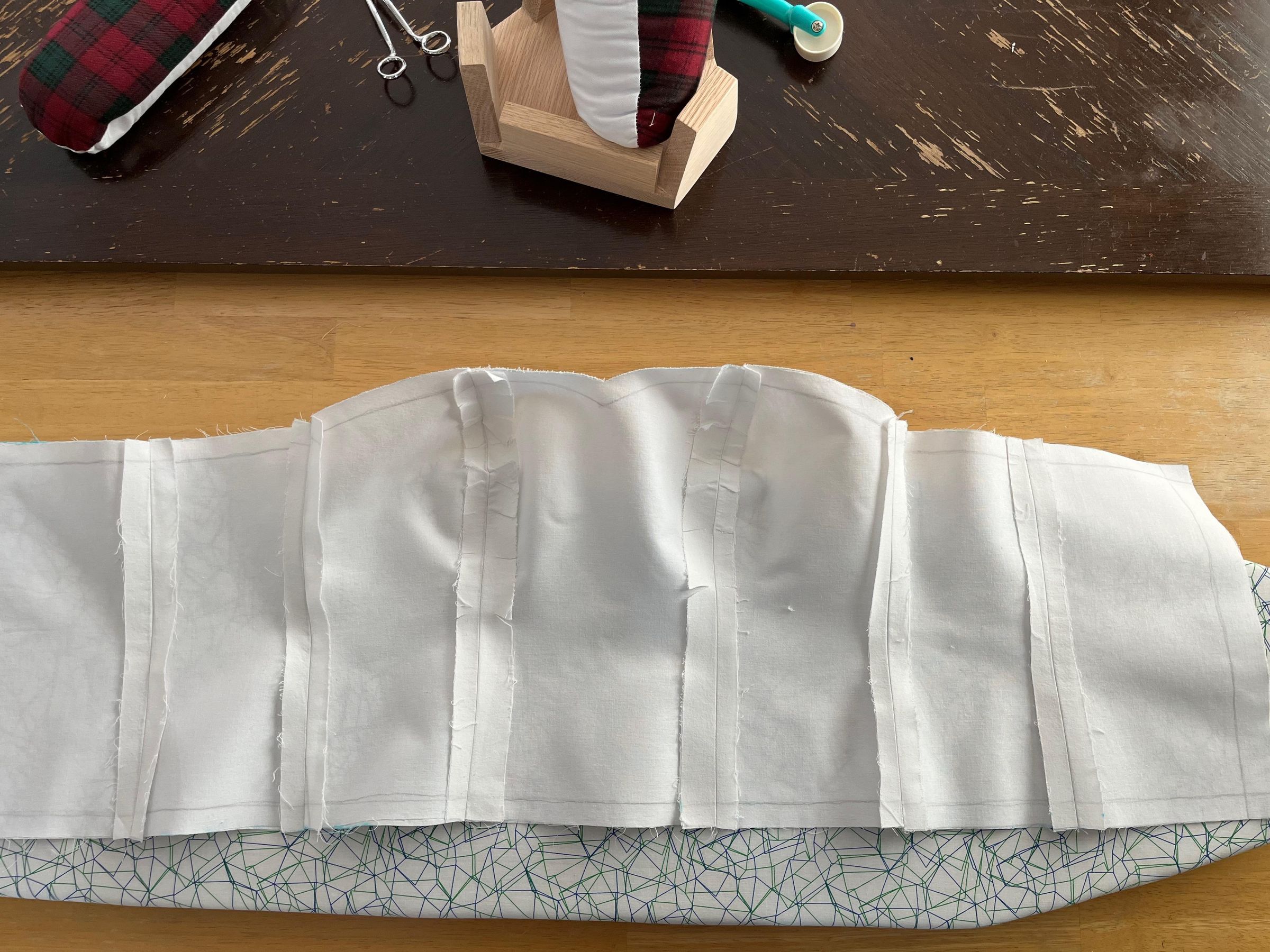 Color-Changing Prom Dress With Magic Wand : 9 Steps (with Pictures ...