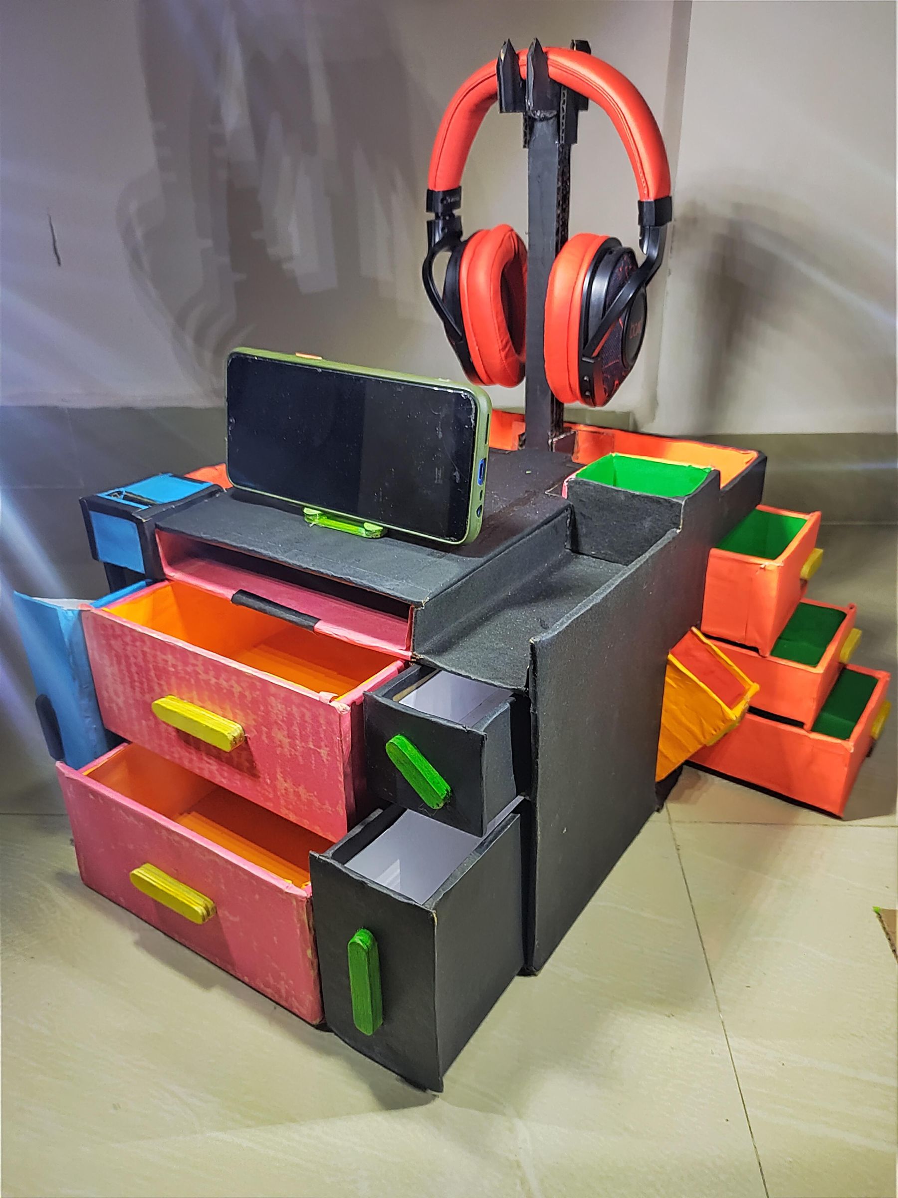 CARDBOARD COMPLEX : 15 Steps (with Pictures) - Instructables