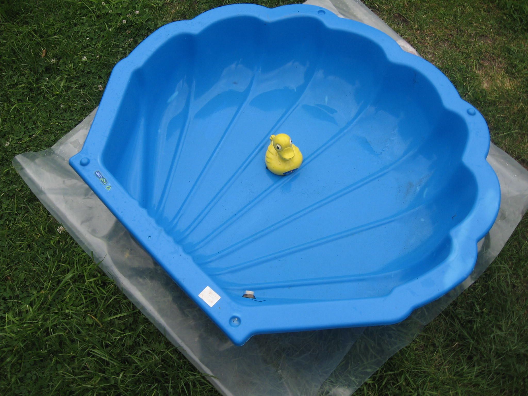 Paddling Pool Solar Water Heater : 11 Steps - Instructables