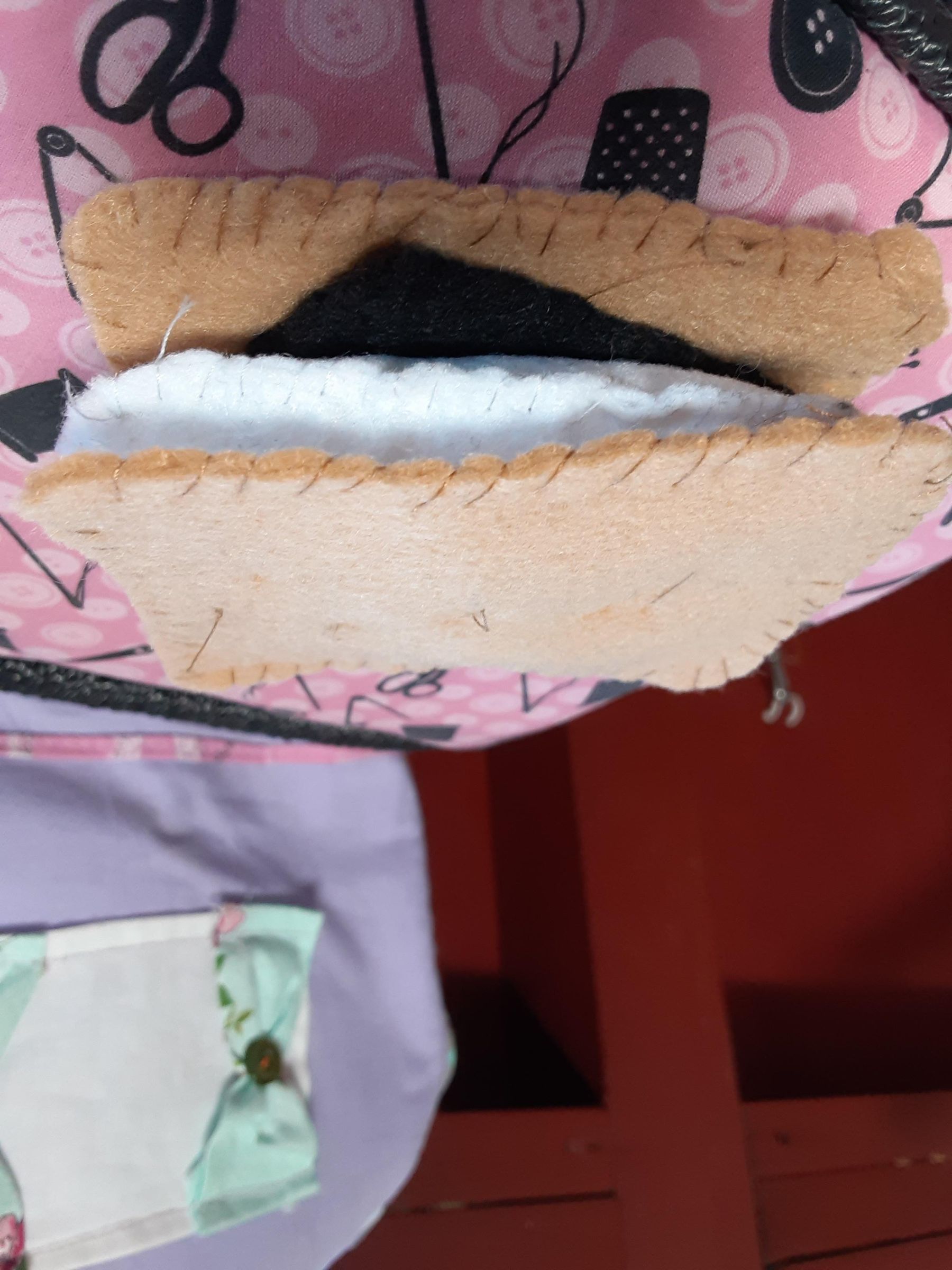 Diy Four Step Felt Smore! : 4 Steps - Instructables