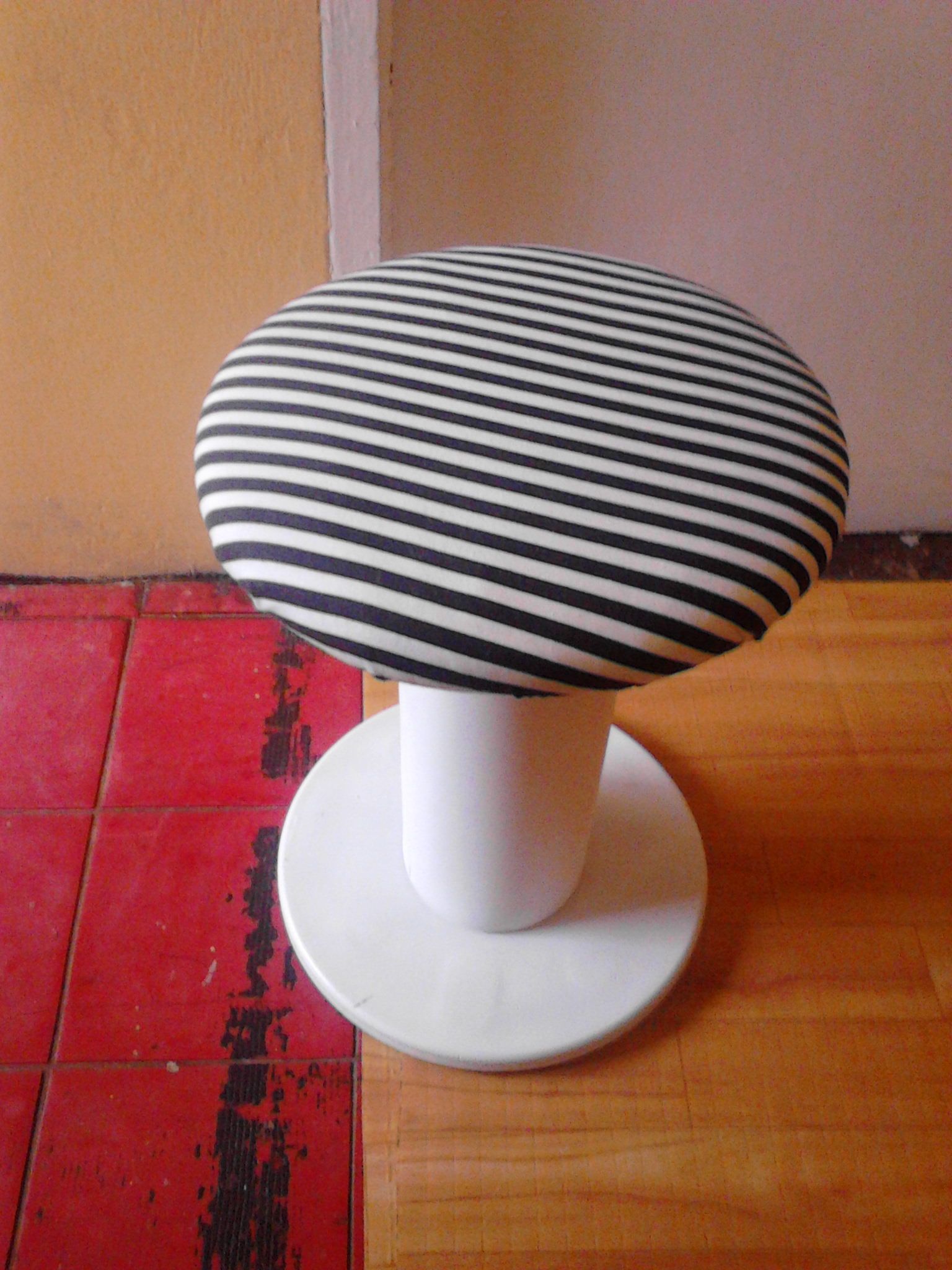 Easy No Sew Diy Round Stool Made From Plastic Spool Thingy : 3 Steps ...