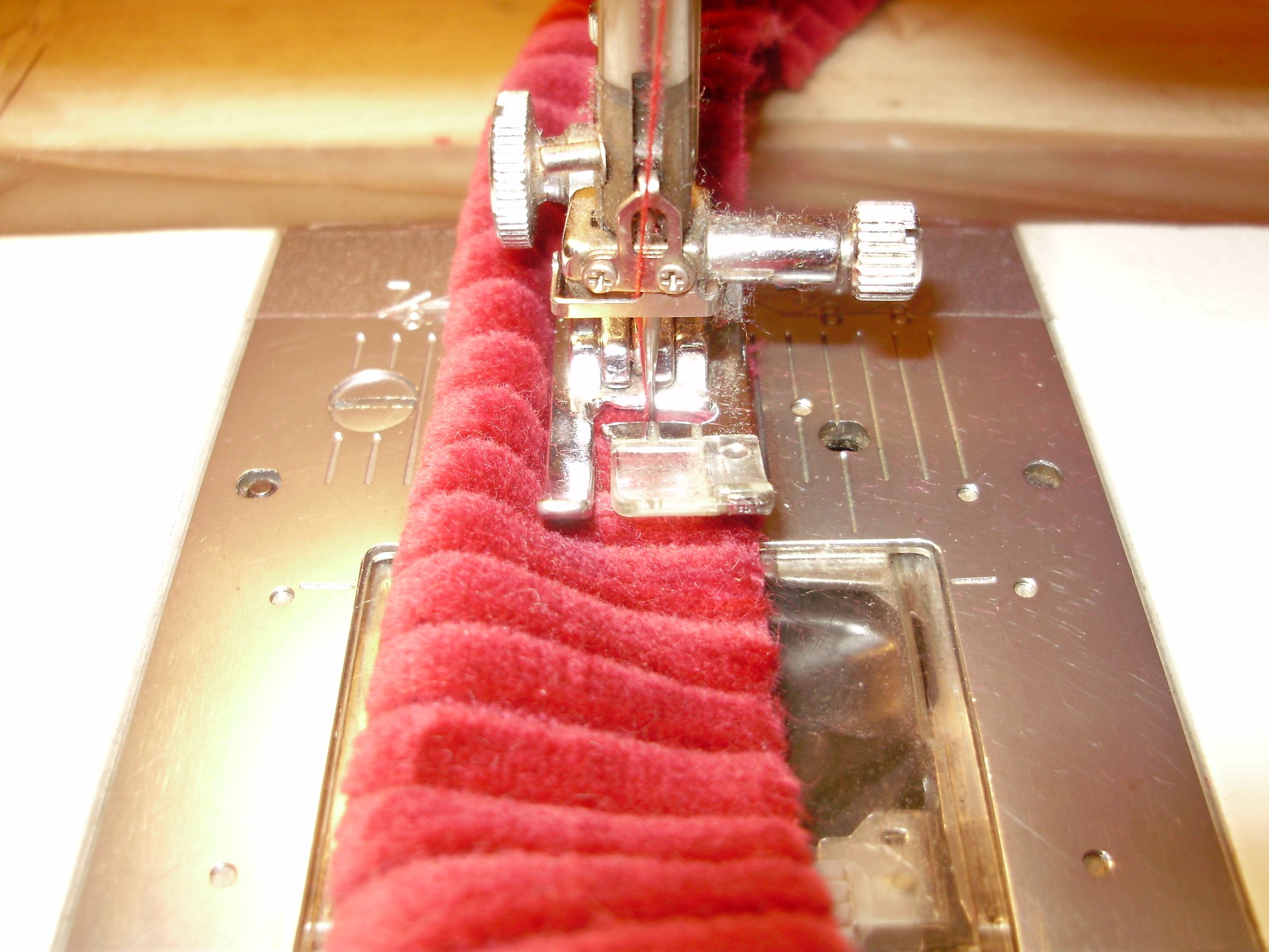 How to Make a Pillow With Corded Trim : 5 Steps (with Pictures ...