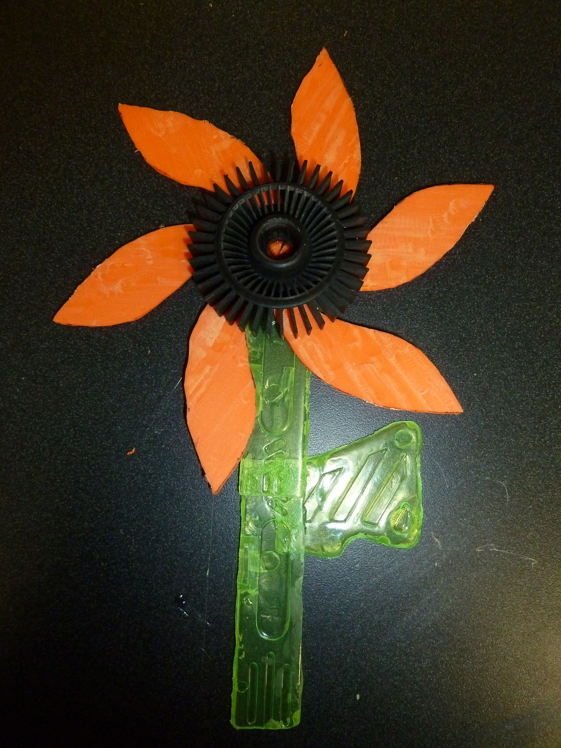 How to Make a Plastic Flower From Junk Plastic Pieces : 8 Steps ...