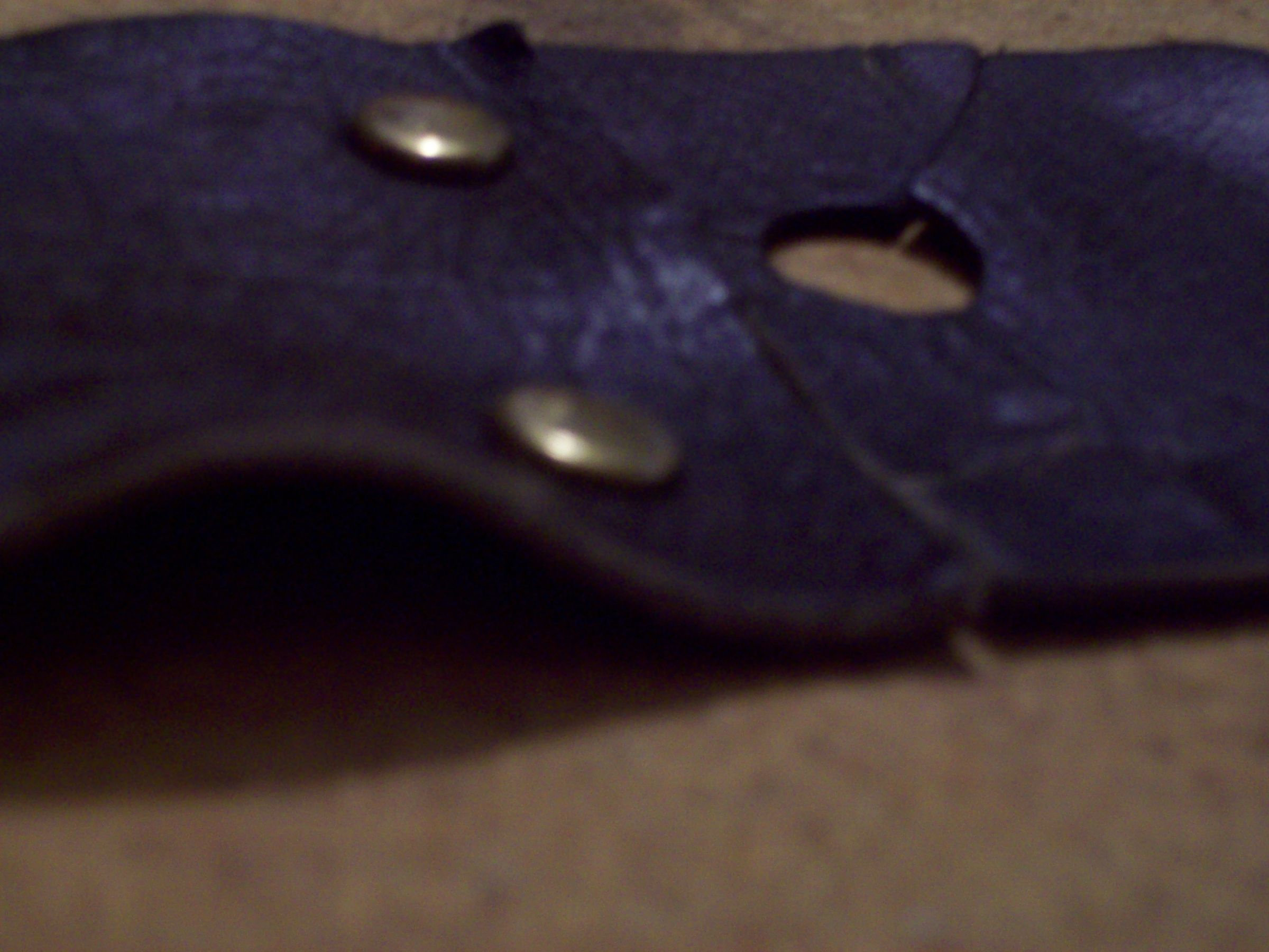 Studded Wrist Cuff : 4 Steps - Instructables