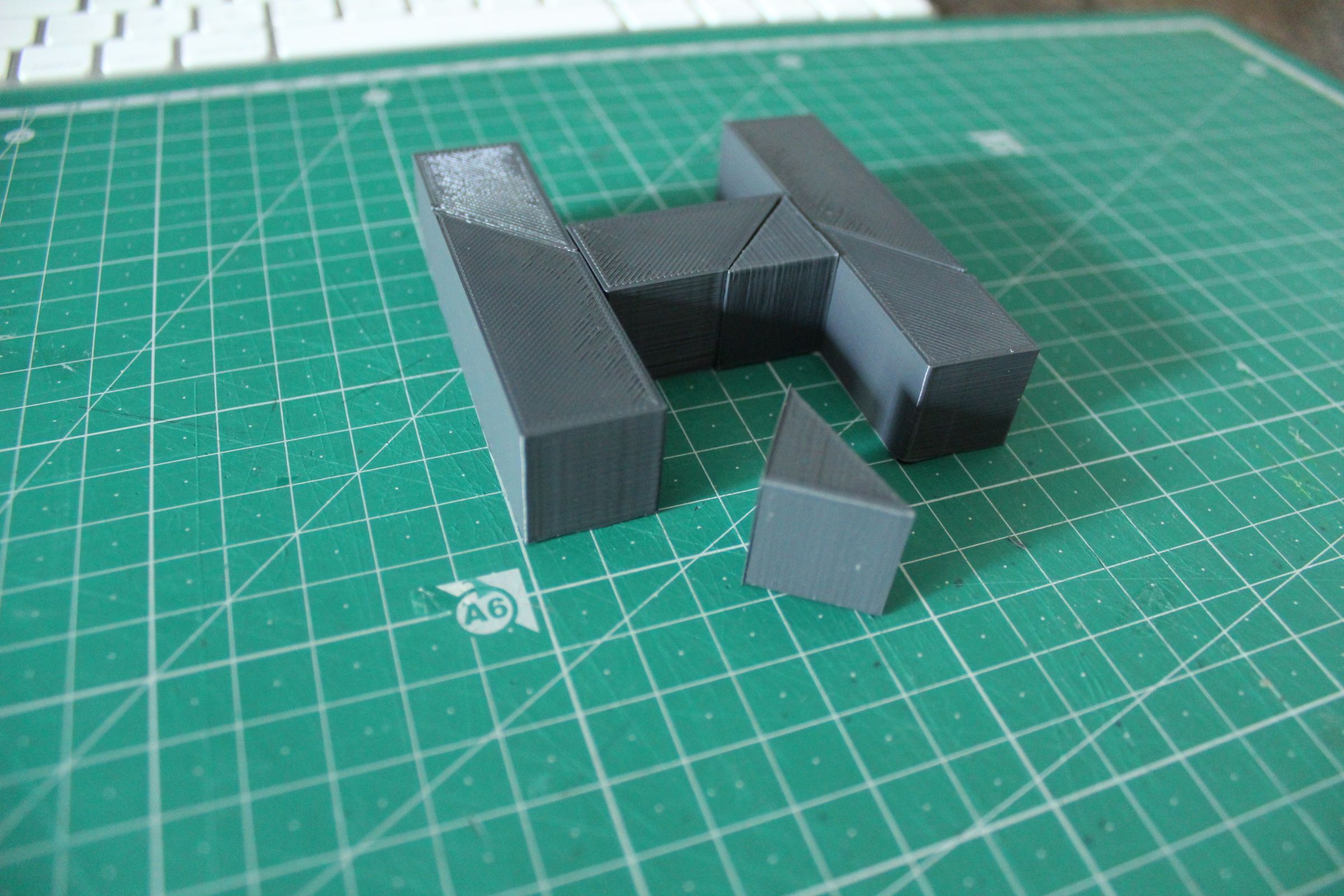 Half H Puzzle : 3 Steps - Instructables