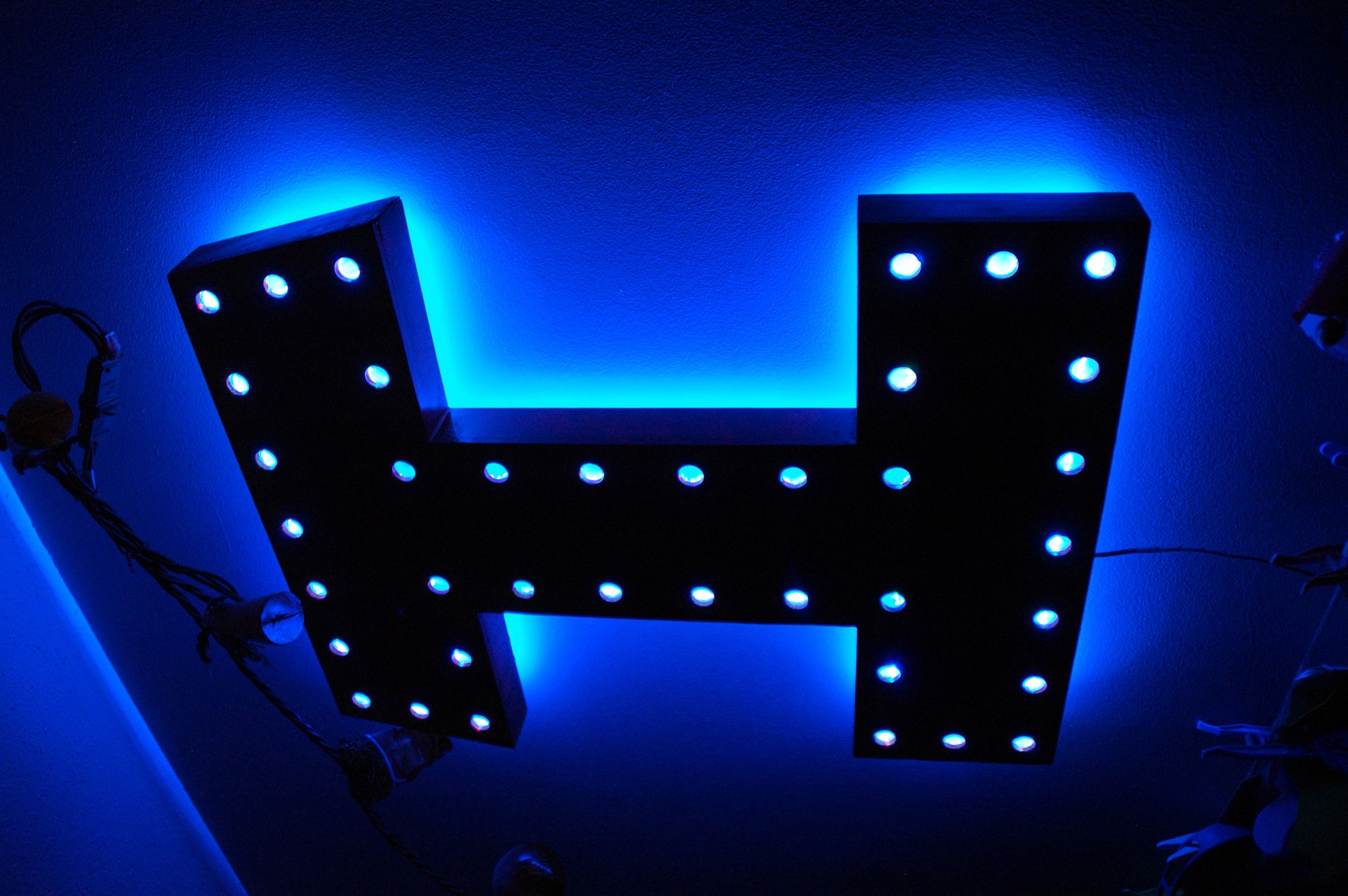 LED Backlit Marquee Style Sign : 9 Steps (with Pictures) - Instructables