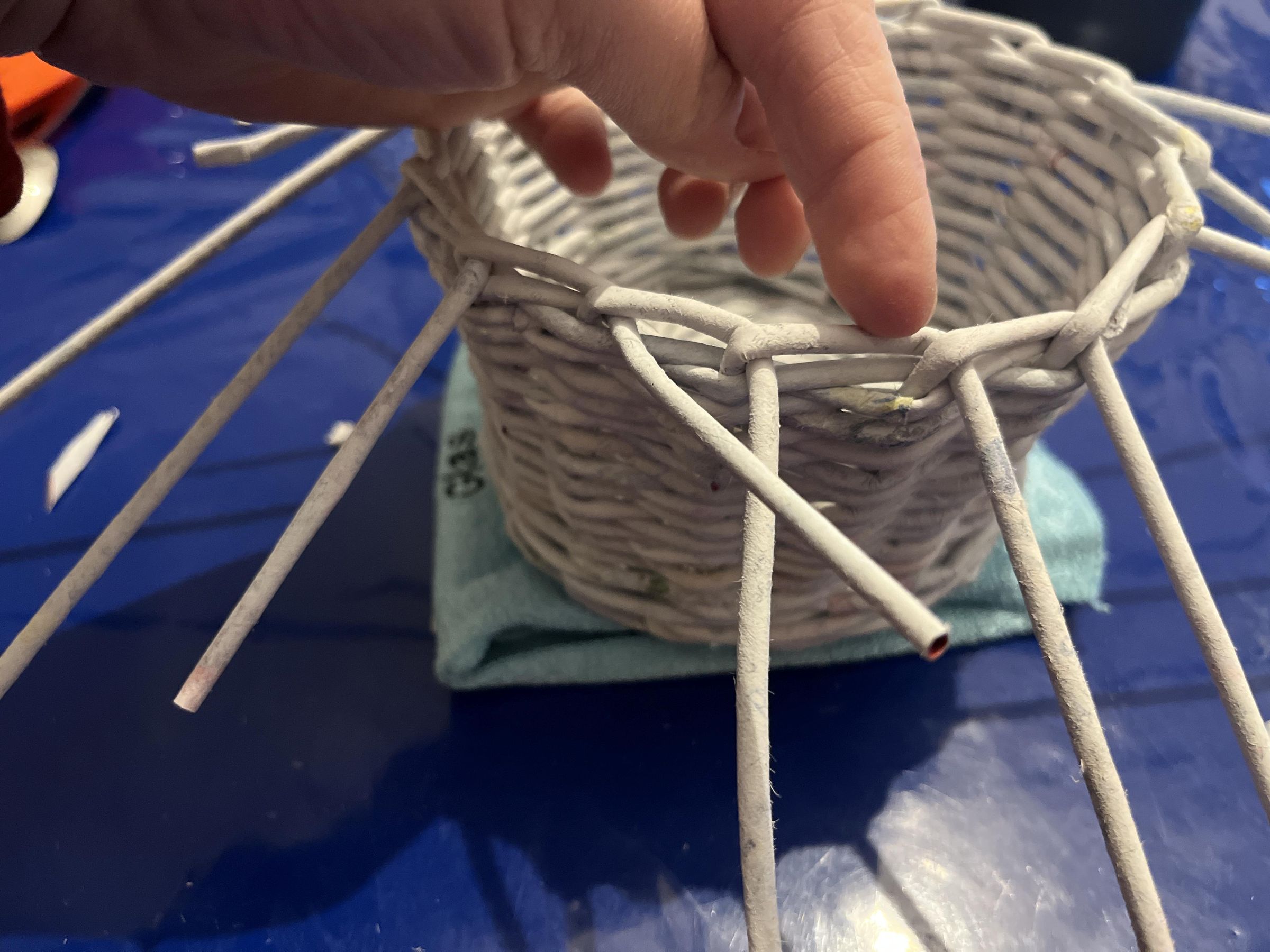 Woven Basket Made From Newspaper : 13 Steps (with Pictures) - Instructables