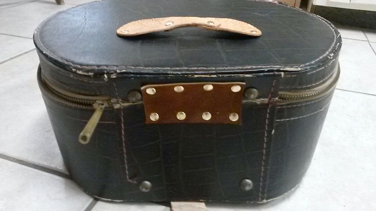Vintage Hat Box Scooter Storage : 10 Steps (with Pictures) - Instructables