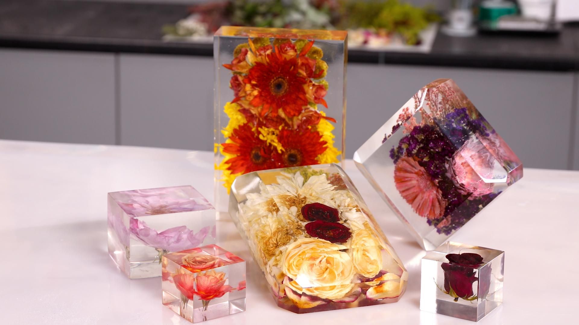 How to Cast Flowers in Epoxy Resin - DIY Resin Rose Paperweight! : 8 ...