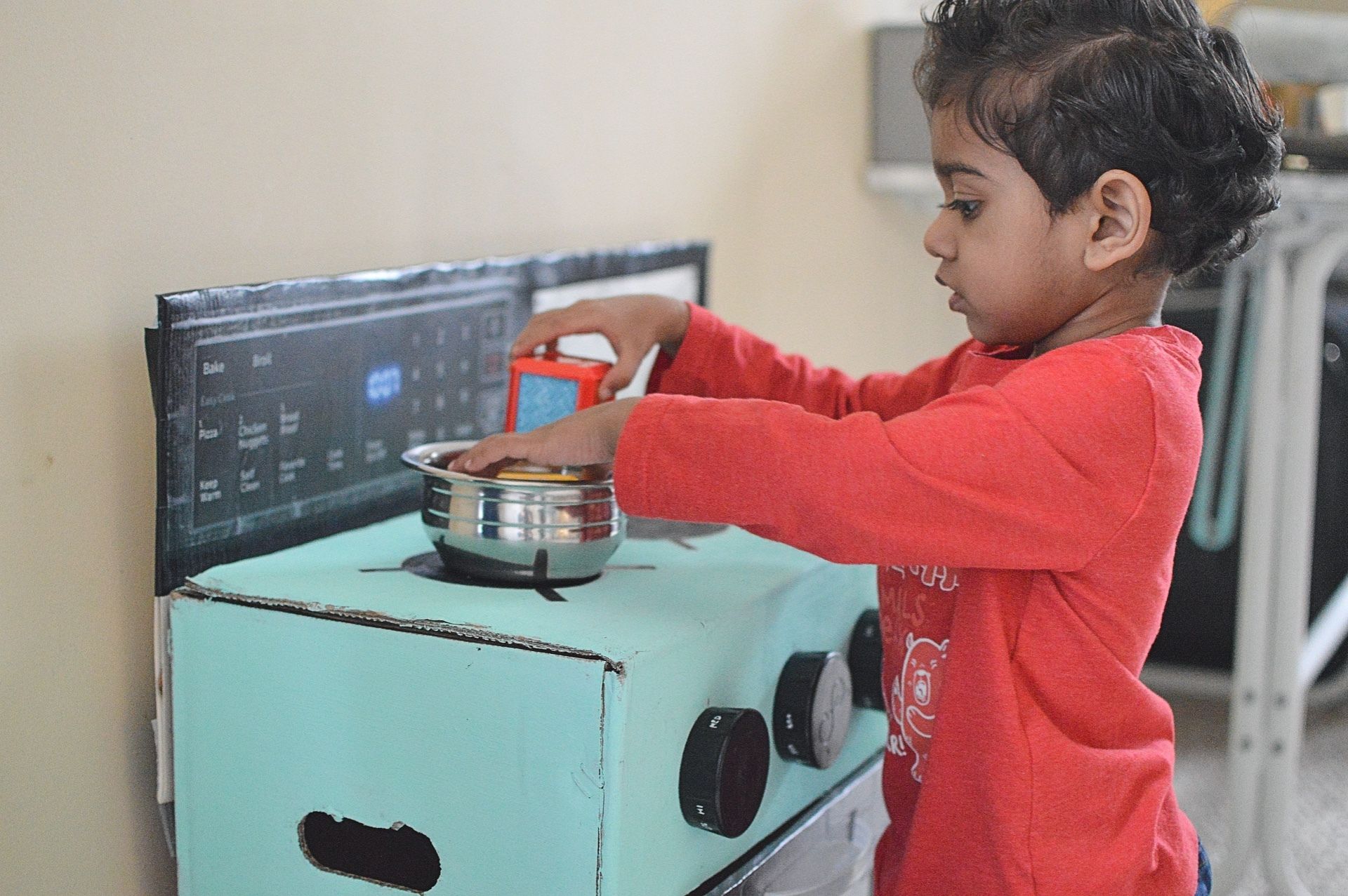 DIY Cardboard Kids Play Kitchen : 10 Steps (with Pictures) - Instructables