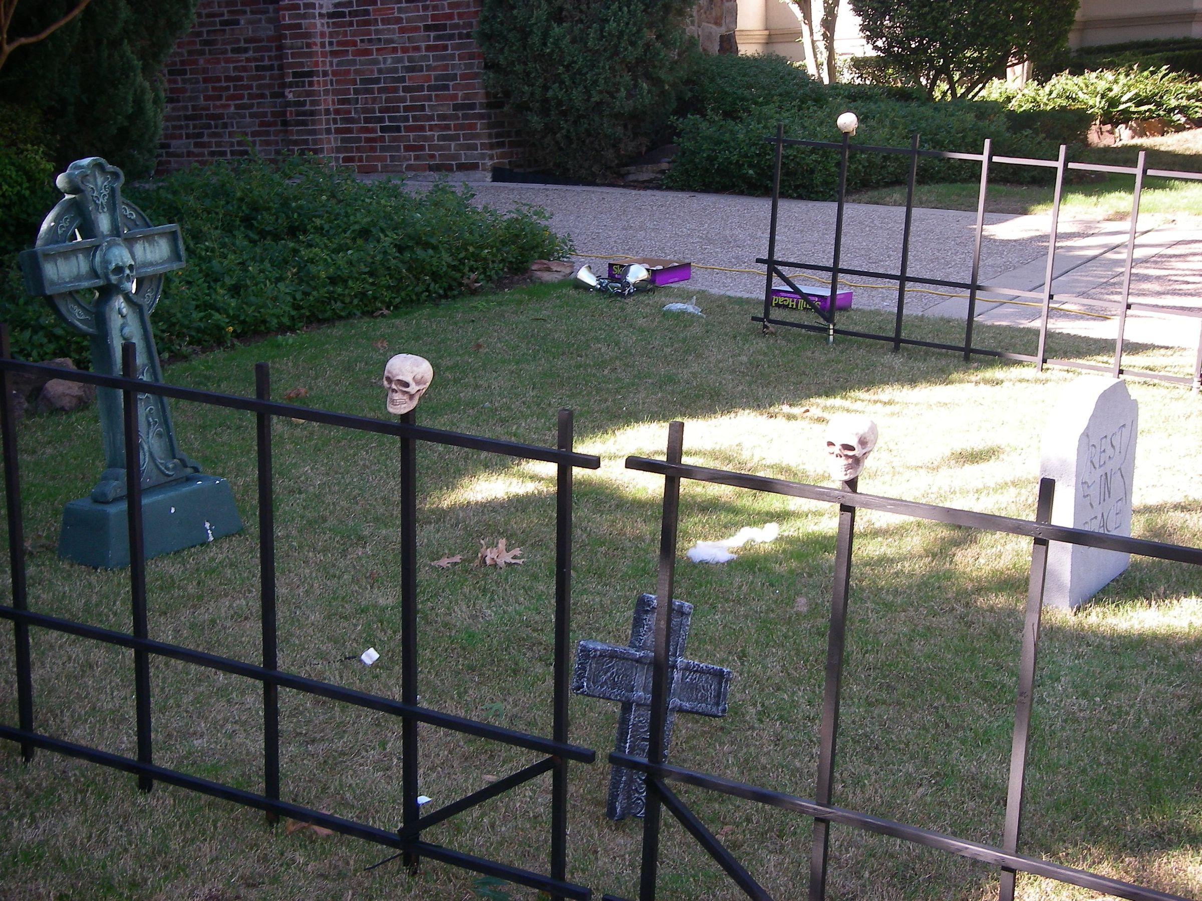 Graveyard Fence : 6 Steps (with Pictures) - Instructables