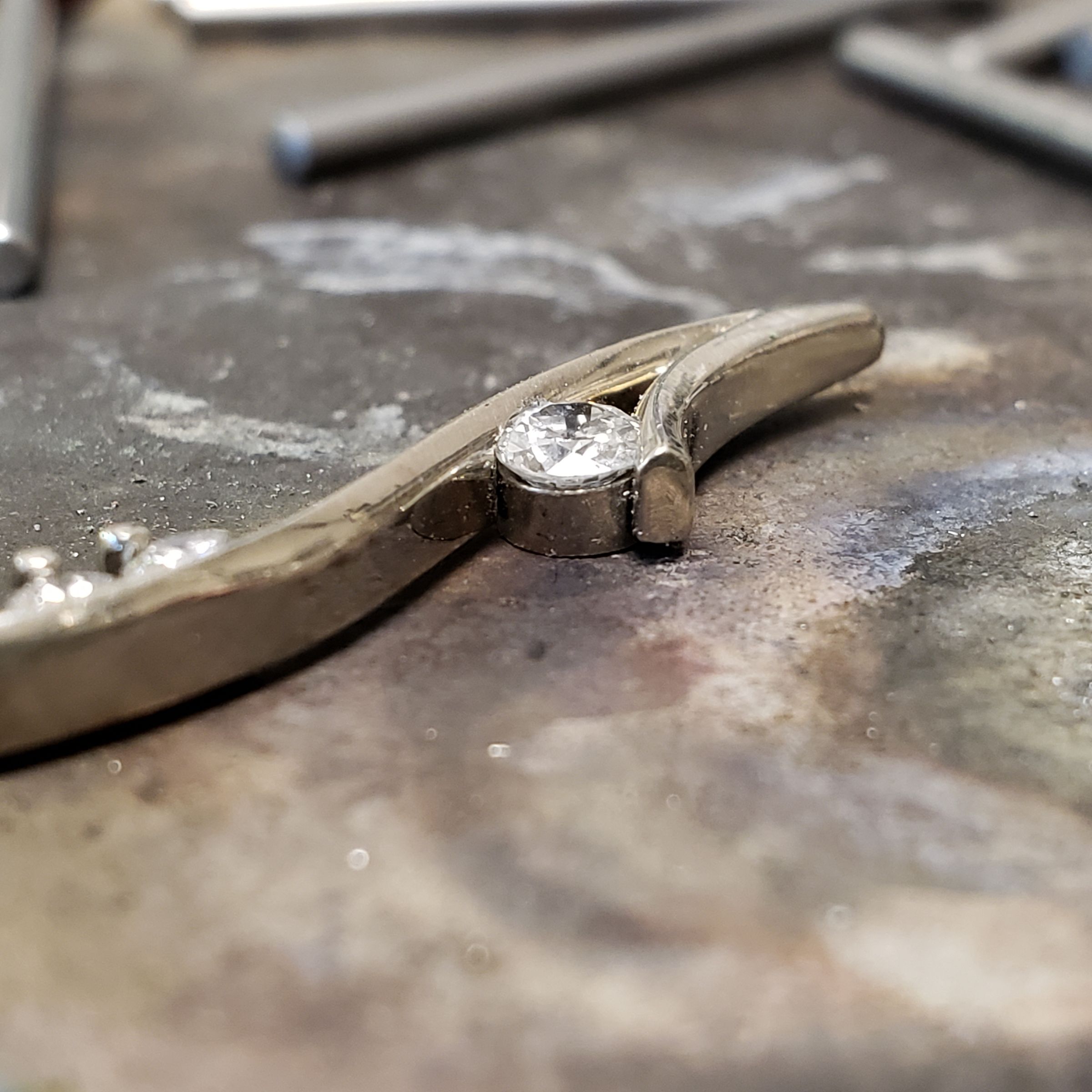 Hand Fabricated Pendant With Stones : 5 Steps (with Pictures ...