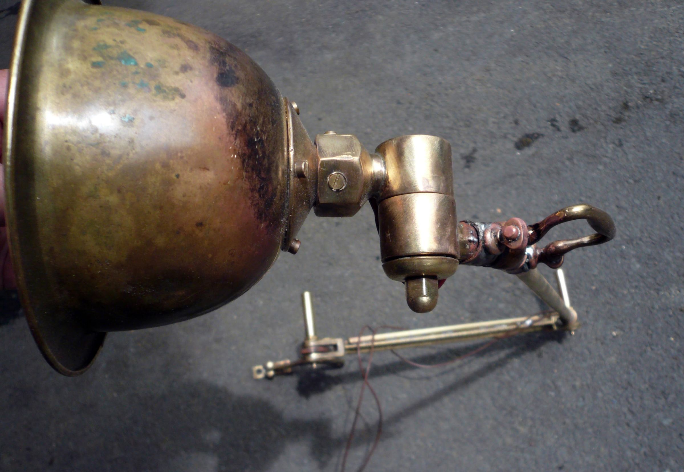 Steampunk Floating Arm Desk Lamp : 5 Steps (with Pictures) - Instructables