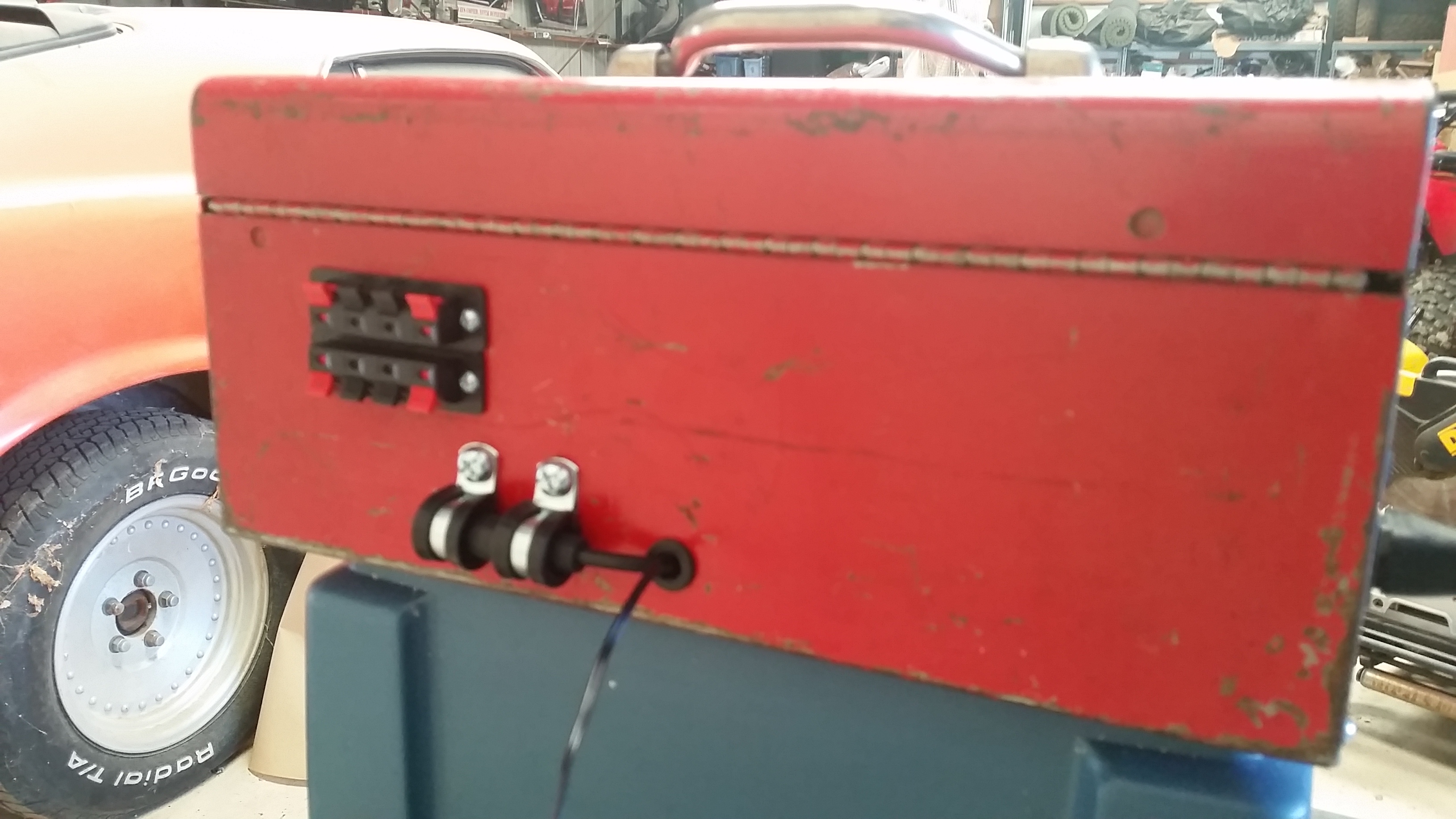 Tool Box Stereo : 7 Steps (with Pictures) - Instructables