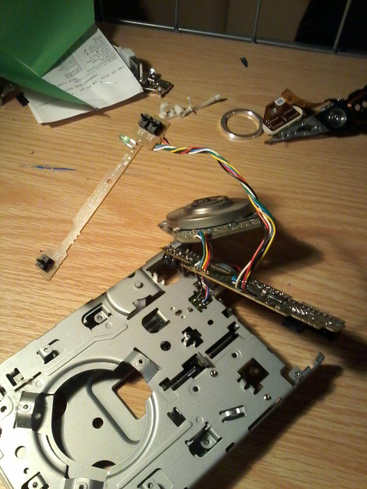 Taking Apart a Floppy Disk Drive : 16 Steps (with Pictures) - Instructables