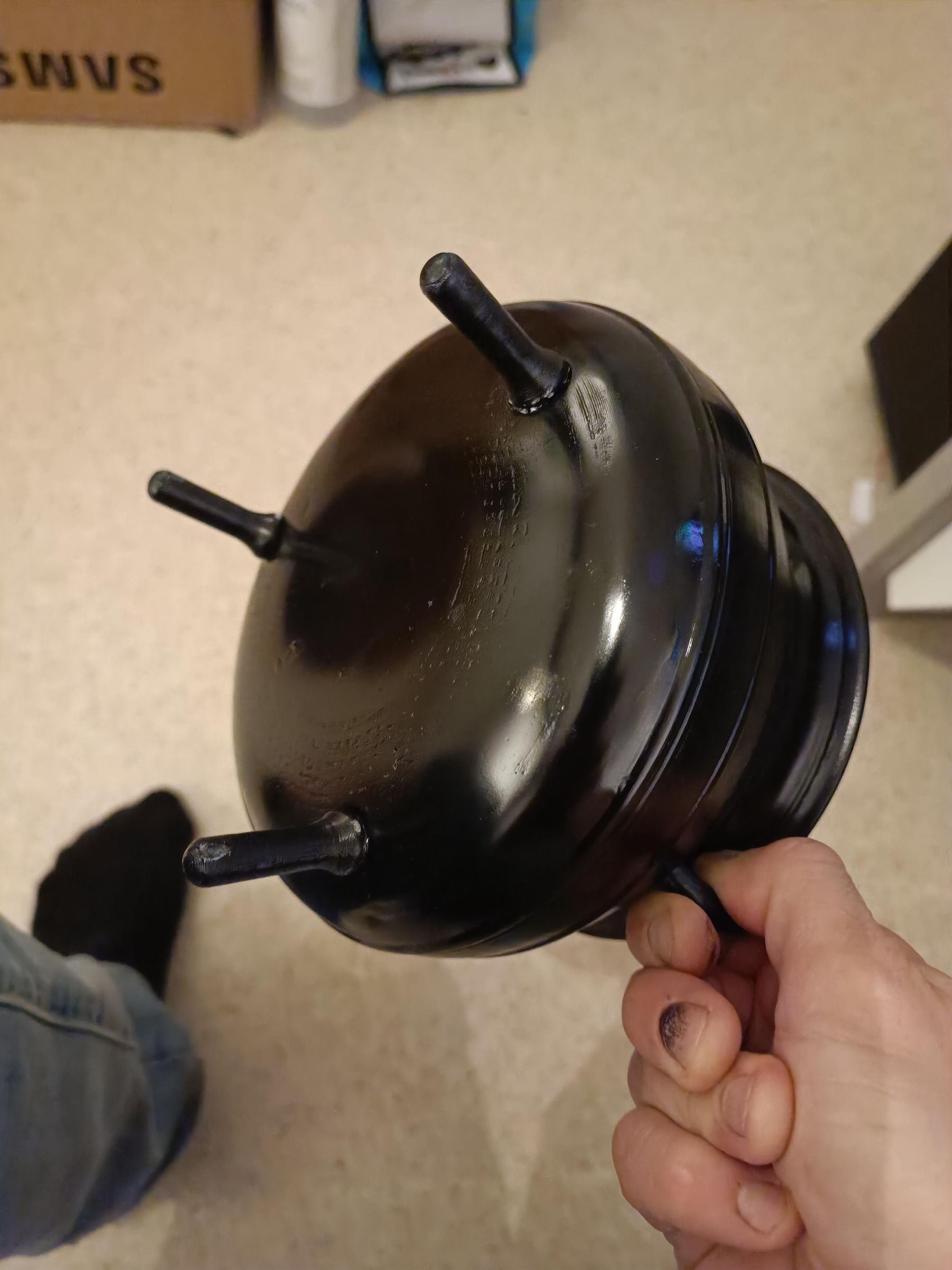 Steaming Led Cauldron : 10 Steps - Instructables