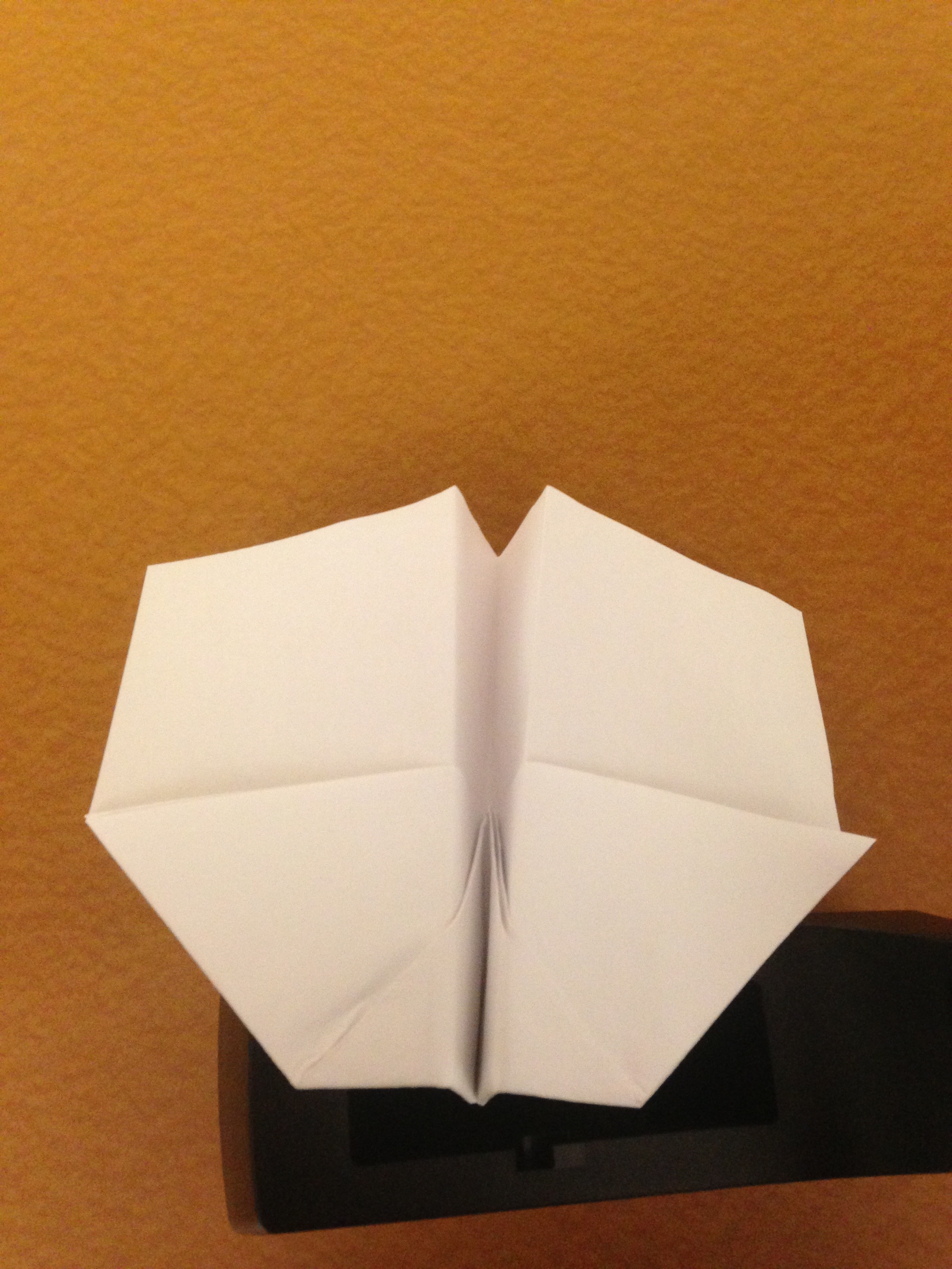 Paper Airplane Glider : 10 Steps (with Pictures) - Instructables