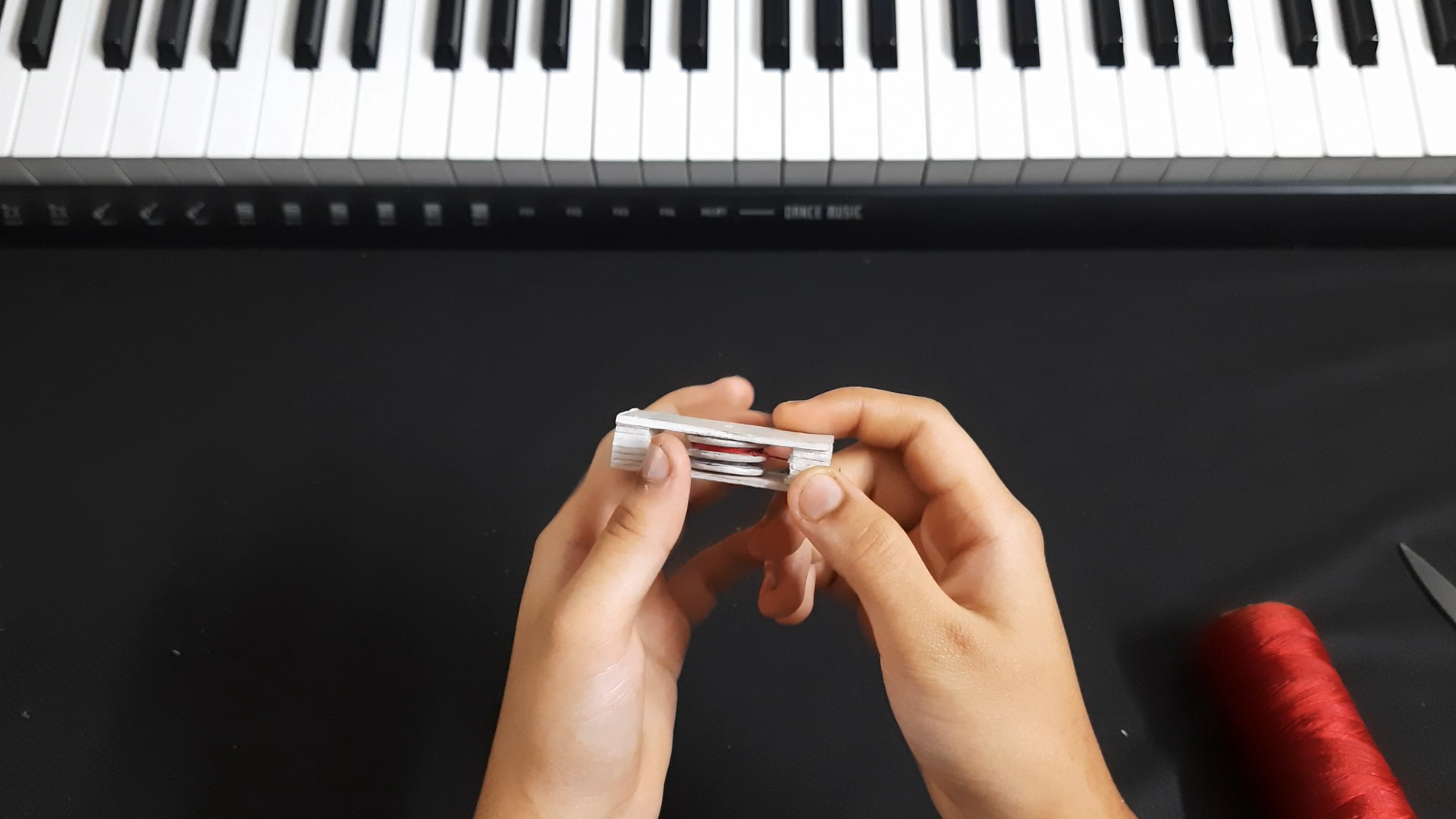 "DIY String Toy Tutorial: How to Make Your Own Fun and Easy String Toys" : 10 Steps (with ...