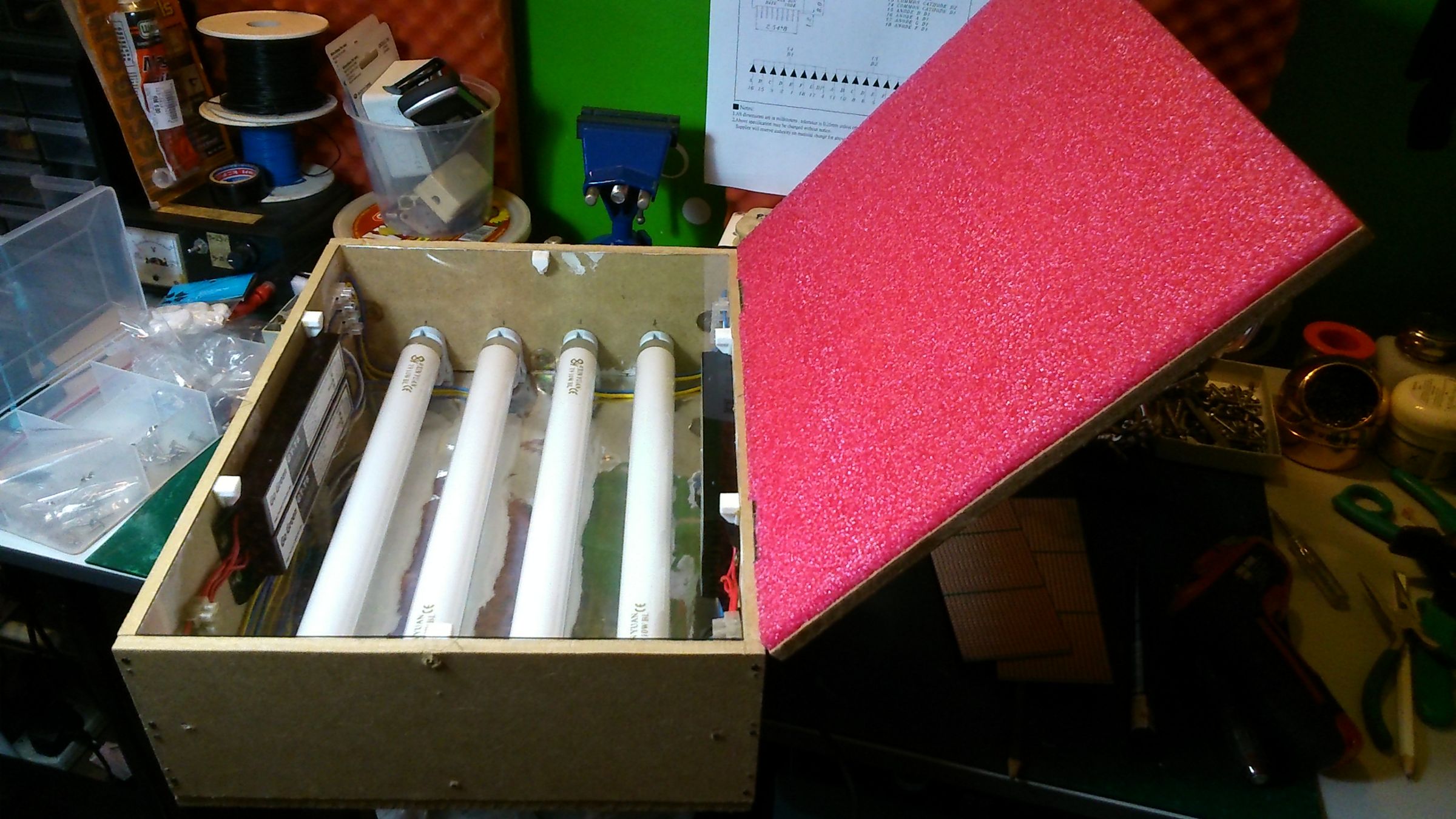 PCB UV Exposure Box : 6 Steps - Instructables