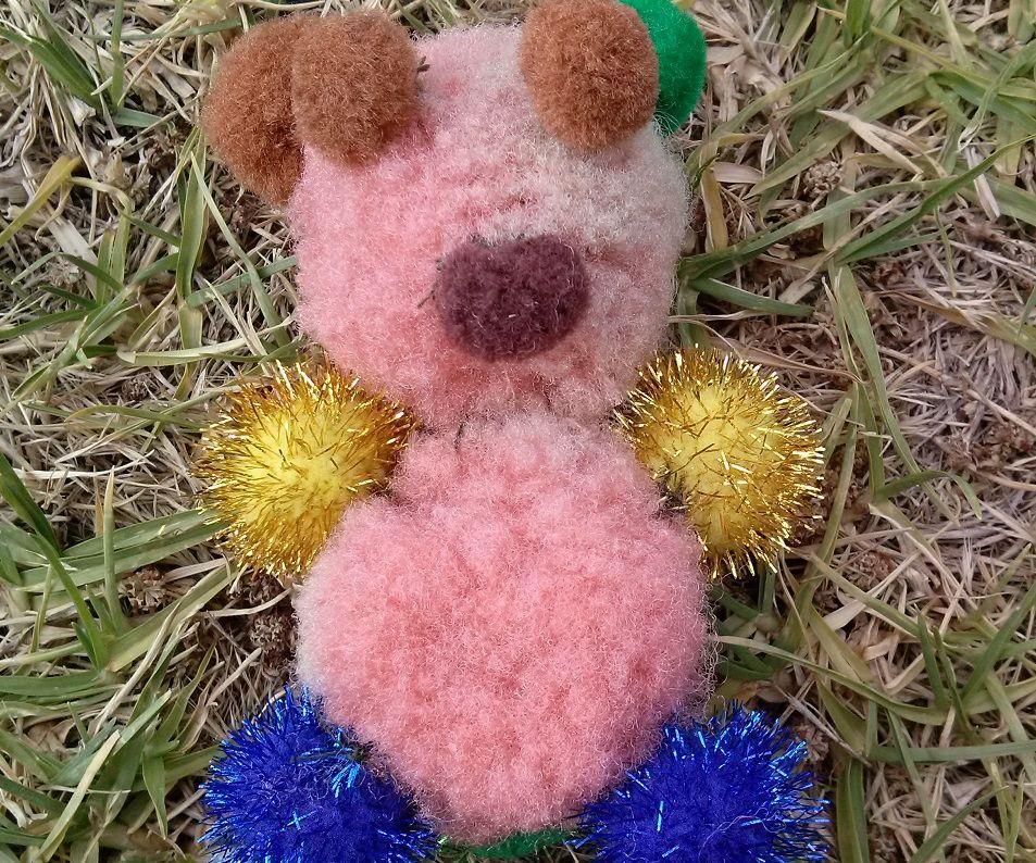 Pom Poms Teddy Bear : 8 Steps - Instructables