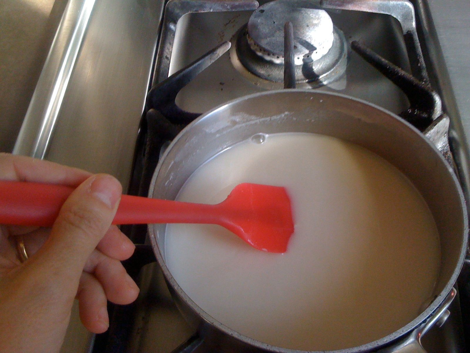 Make Your Own Glue : 5 Steps (with Pictures) - Instructables