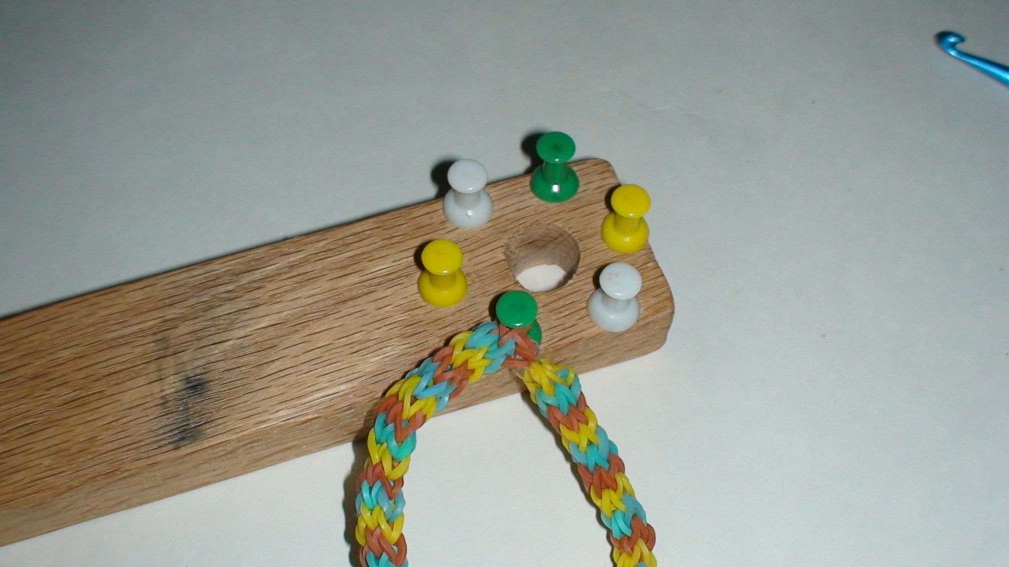Easy to Make Rubber Band Loom and Bracelet : 9 Steps (with Pictures ...