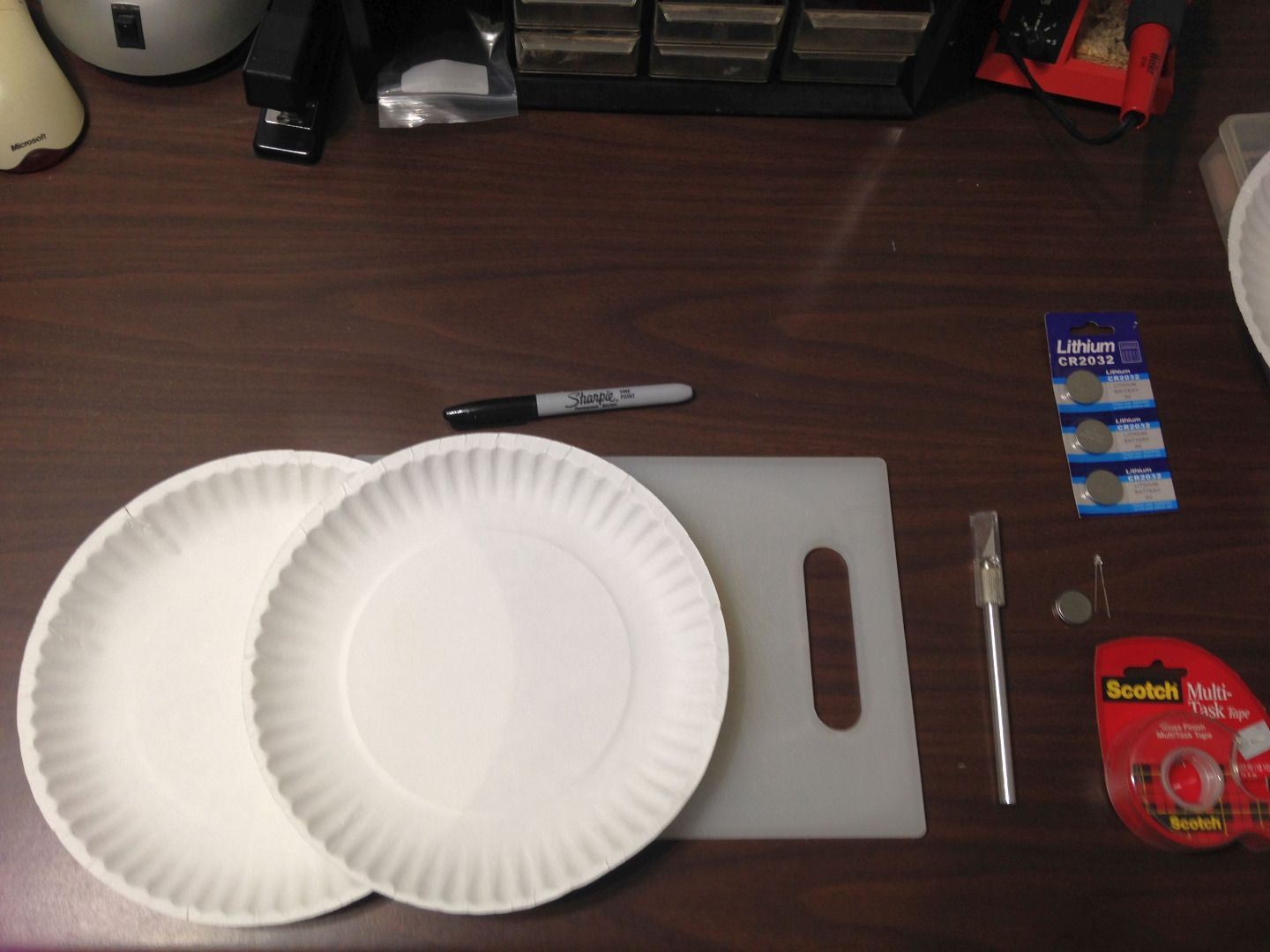 Creepy Following Eye Halloween Decoration for Under 50 Cents : 4 Steps ...