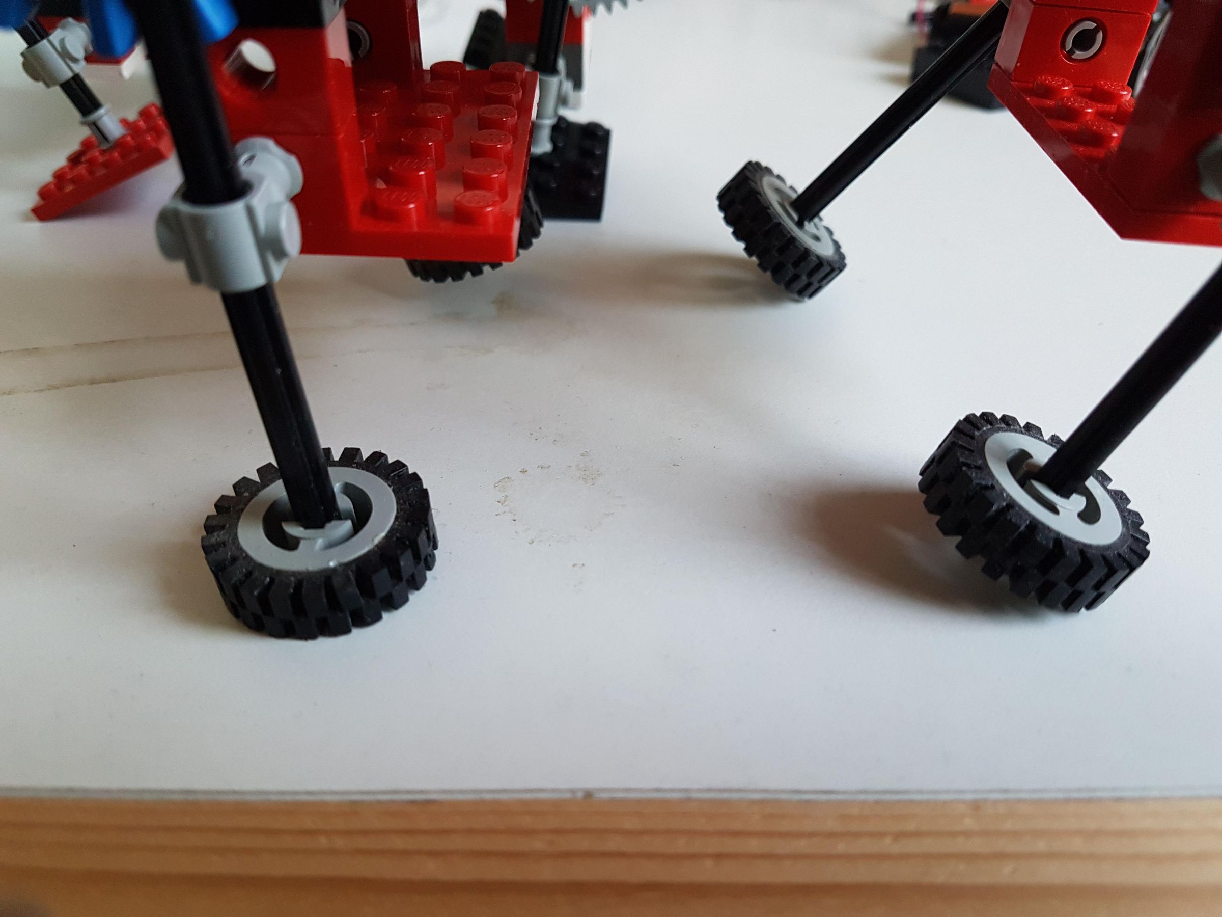 Simple Lego Two-legged Walker : 6 Steps - Instructables