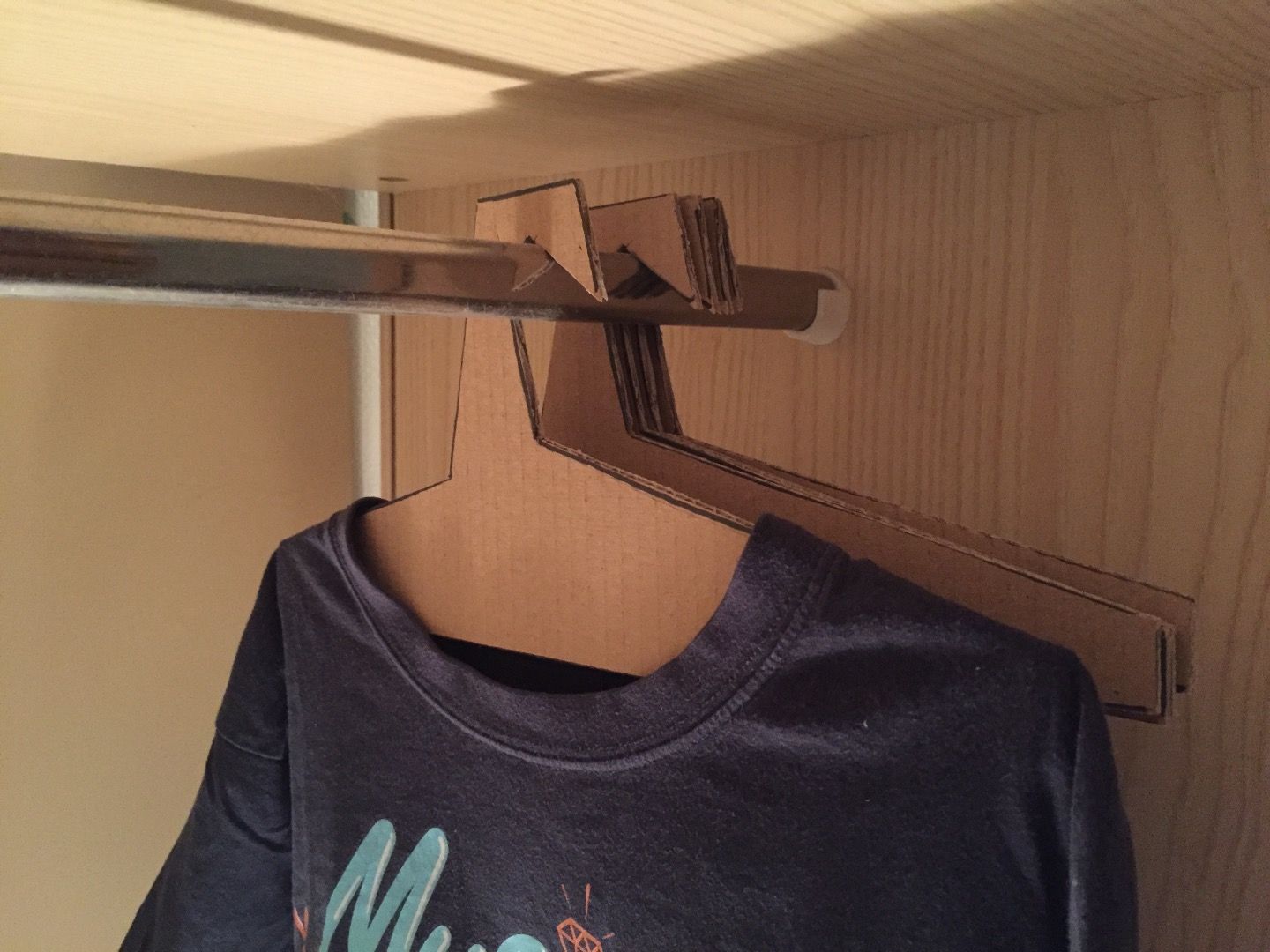 Cardboard Clothing Hanger : 6 Steps (with Pictures) - Instructables
