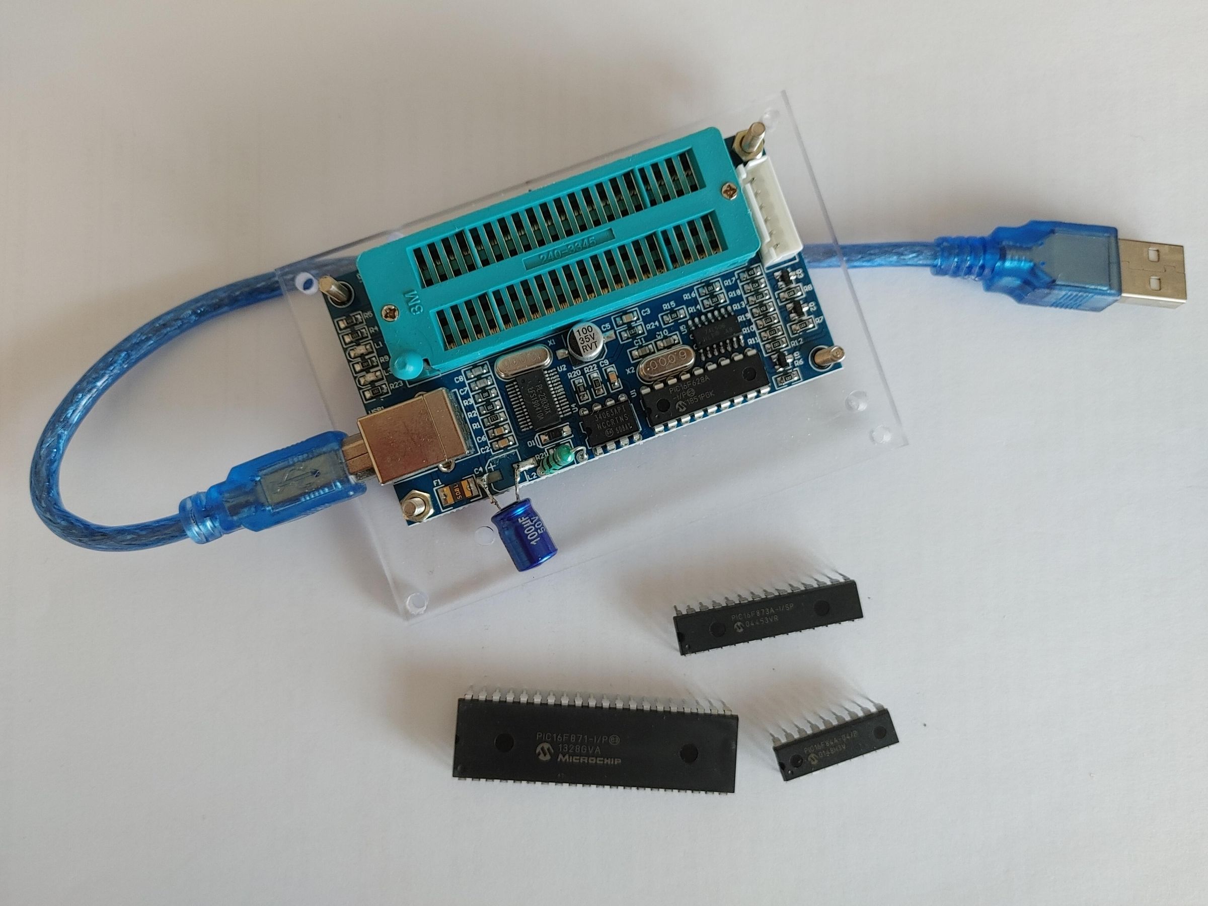 Audio Multiplexer (MUX) Circuit With PIC 16F84A : 6 Steps - Instructables