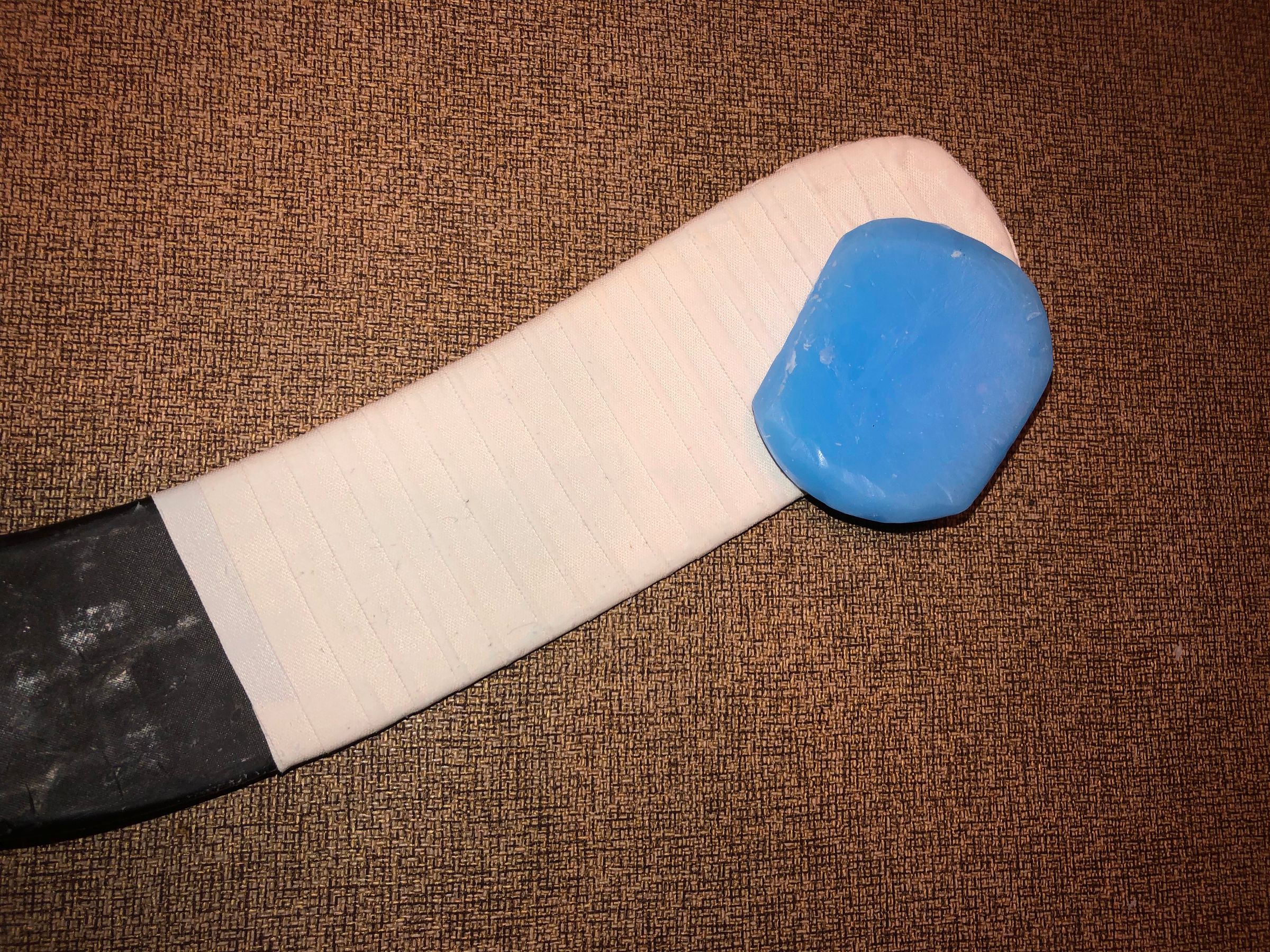 How to Tape a Hockey Stick! : 5 Steps - Instructables