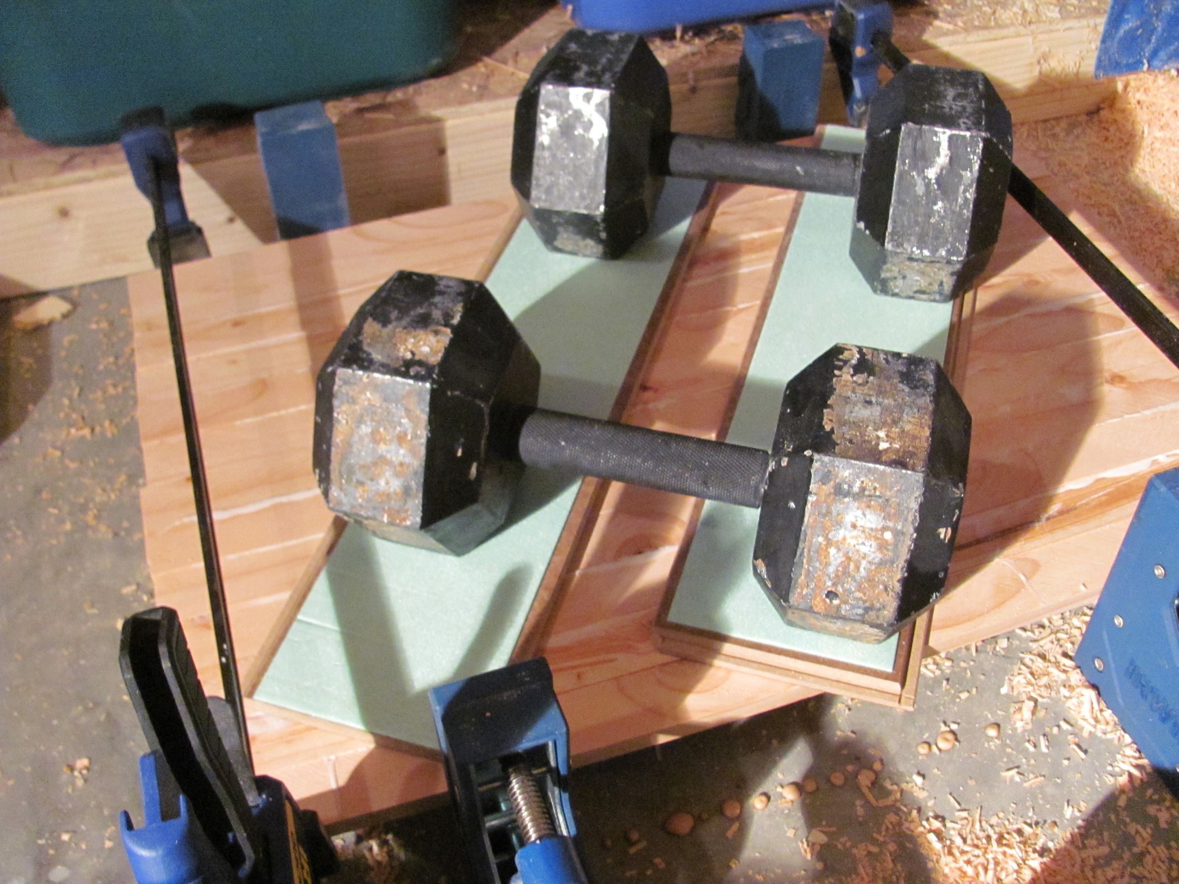 2x12 End Table With HDPE Knob : 12 Steps (with Pictures) - Instructables