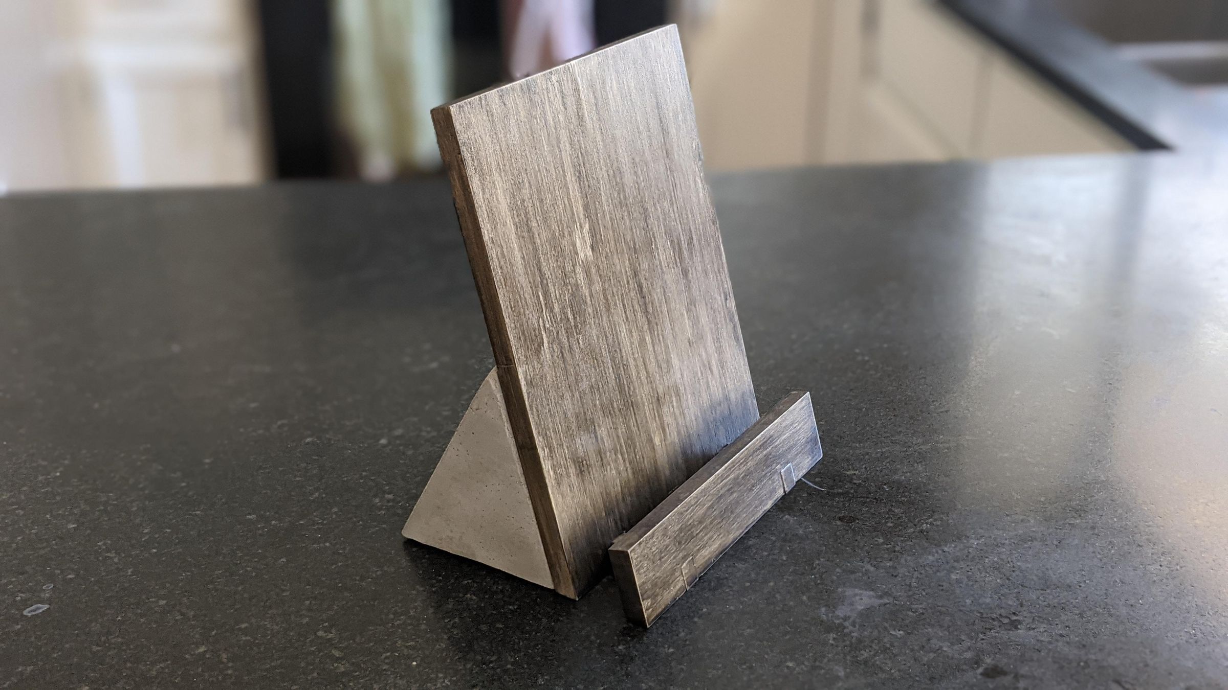 Minimal Cookbook Stand : 7 Steps (with Pictures) - Instructables