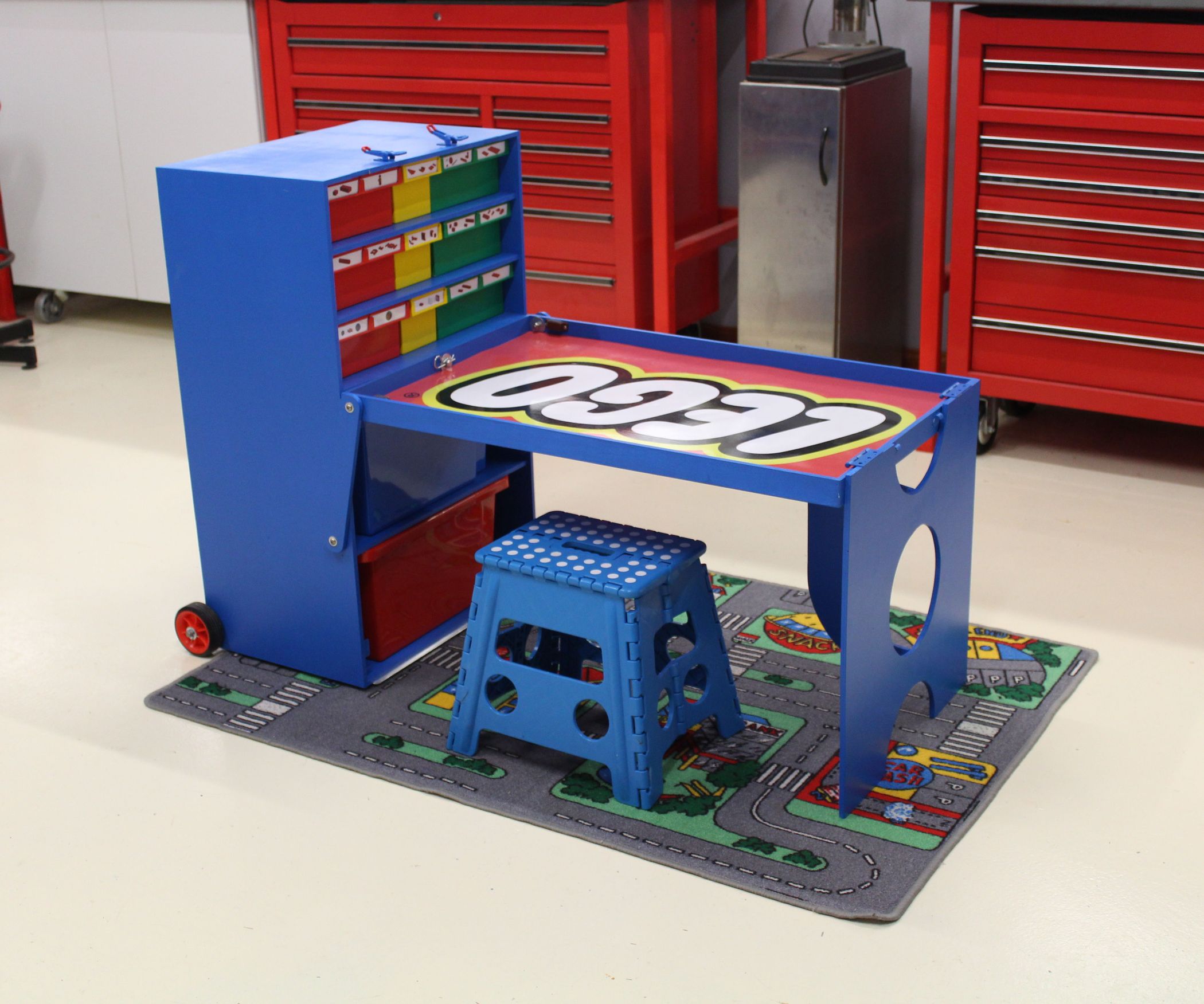 Portable Lego Creation Station : 14 Steps (with Pictures) - Instructables