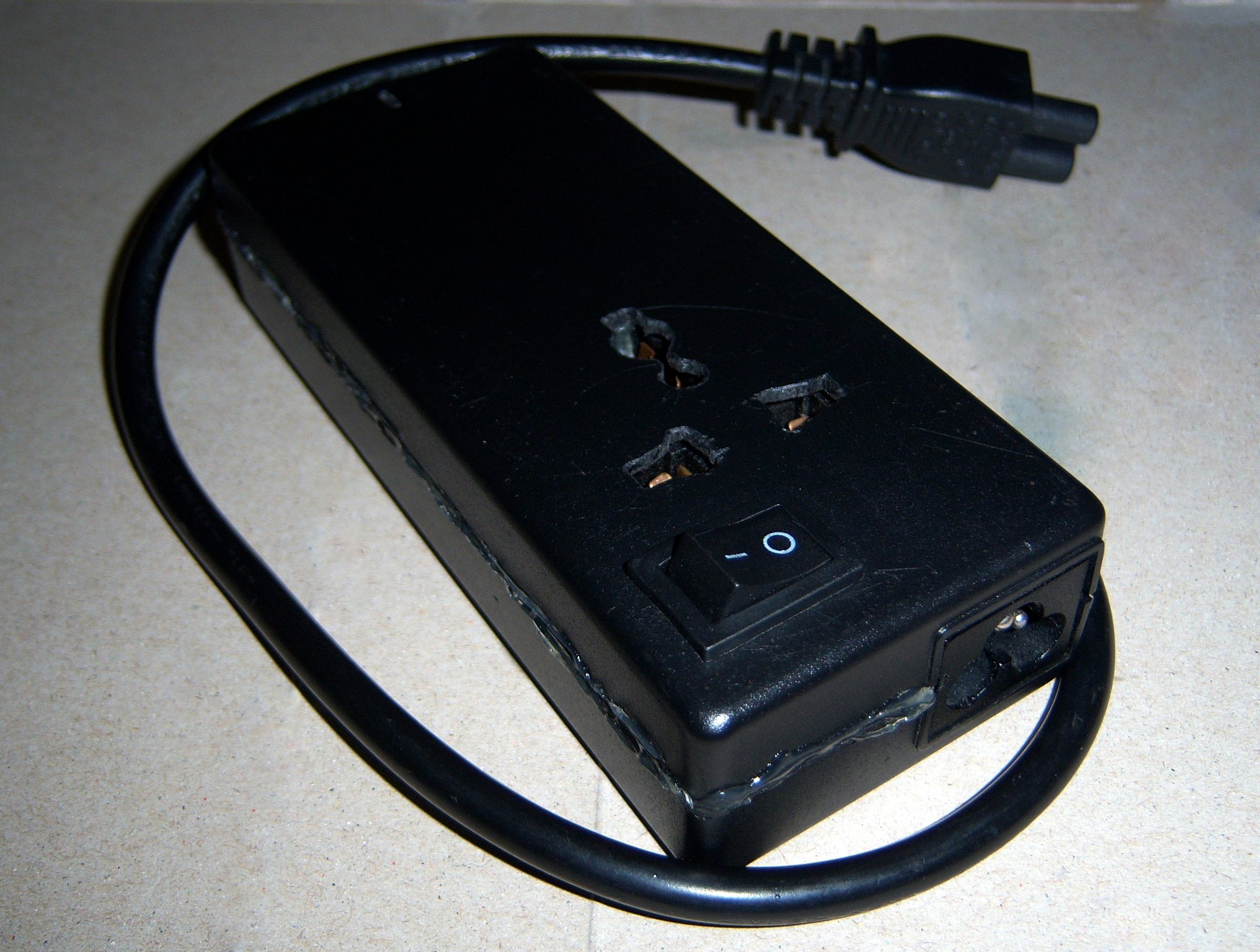 In-line Laptop Surge Protector With an Outlet : 6 Steps (with Pictures ...