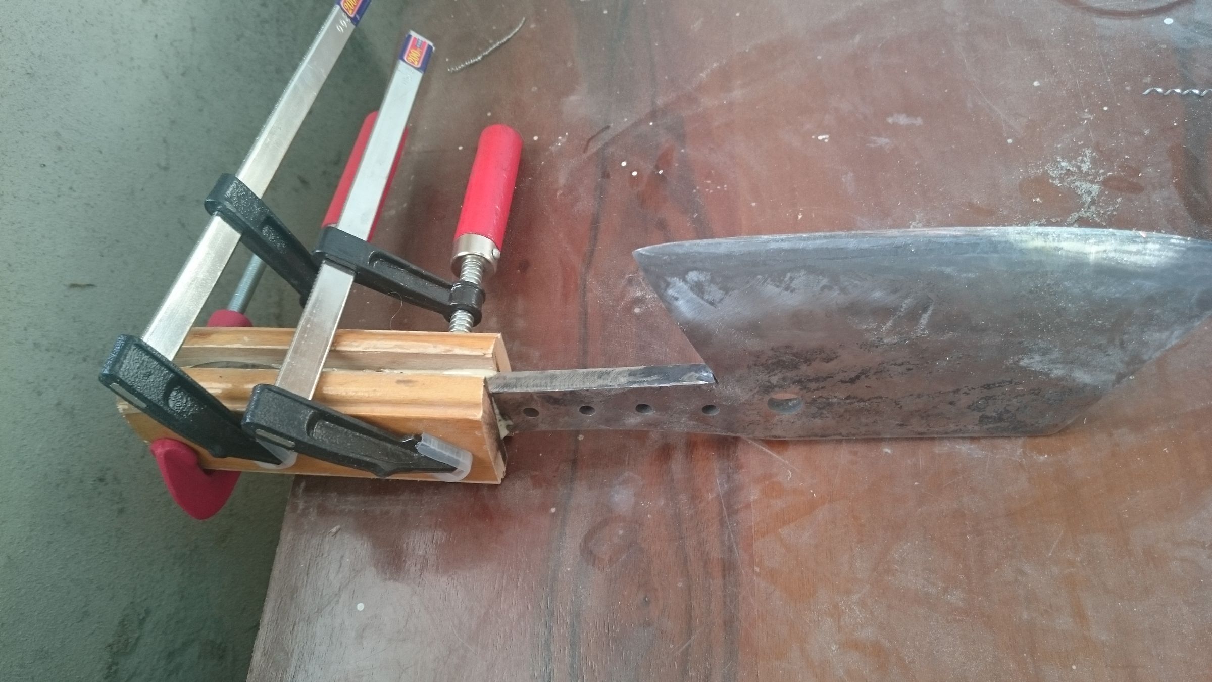 Big Ass AXE : 14 Steps (with Pictures) - Instructables