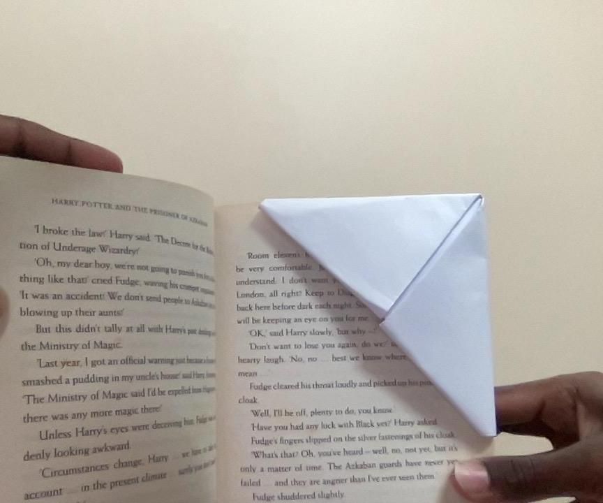 Simple Origami Bookmark for Beginners : 6 Steps (with Pictures ...
