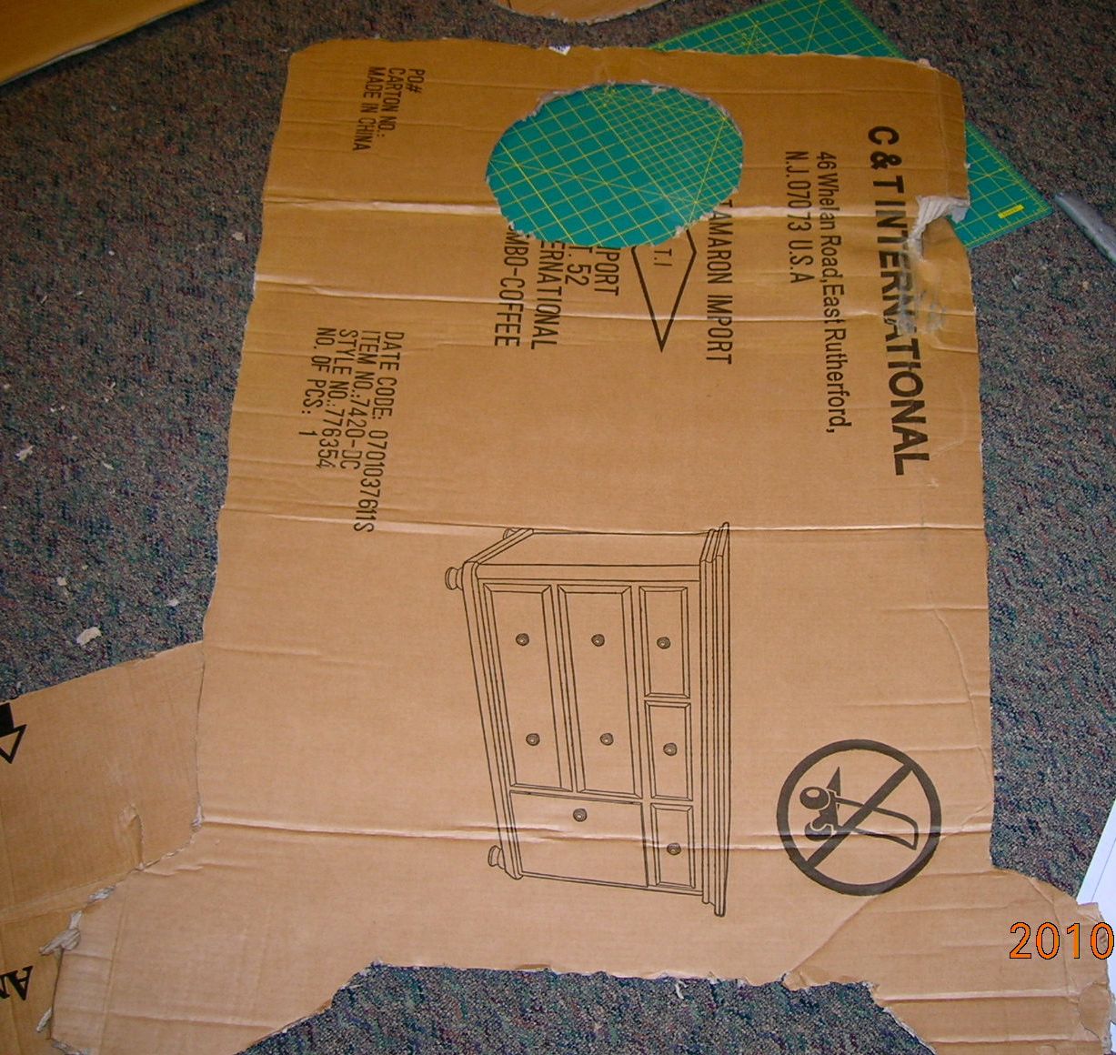 Slotted Cardboard Oyster Costume : 8 Steps - Instructables