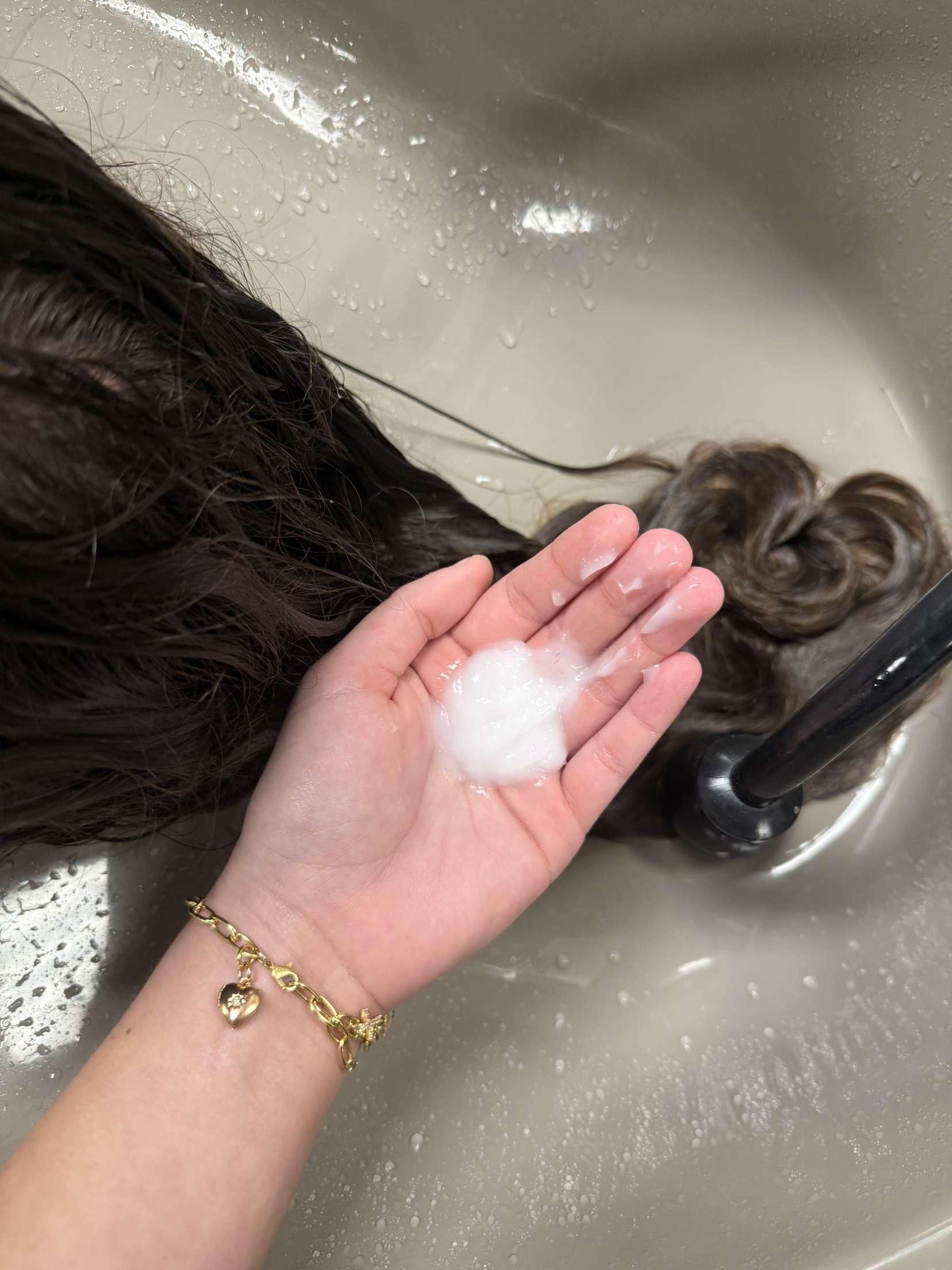 How to Shampoo a Client : 18 Steps (with Pictures) - Instructables