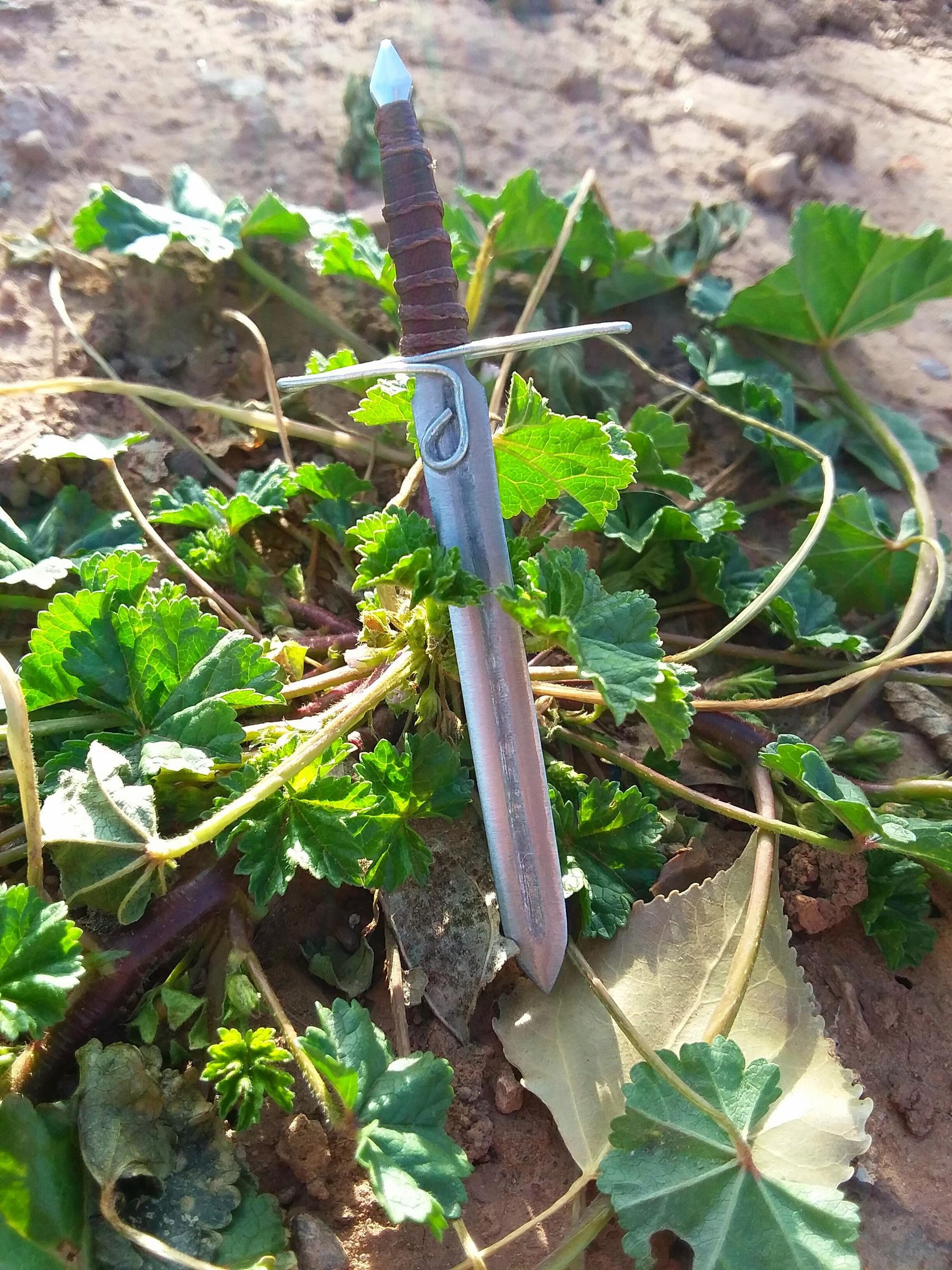 Mini Sword : 8 Steps (with Pictures) - Instructables