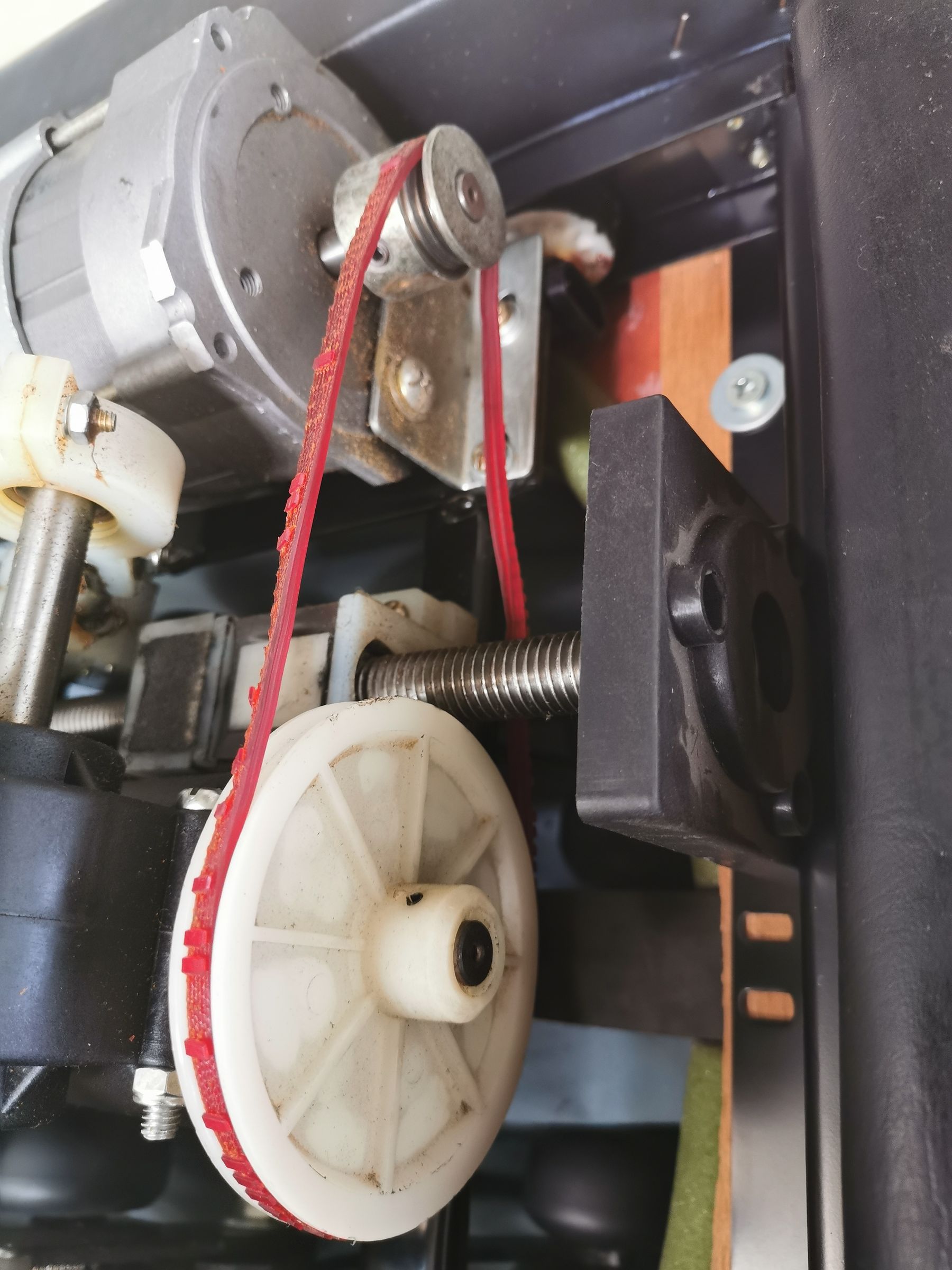 Build Any Motor Belt With Used Car AC Belt : 3 Steps - Instructables