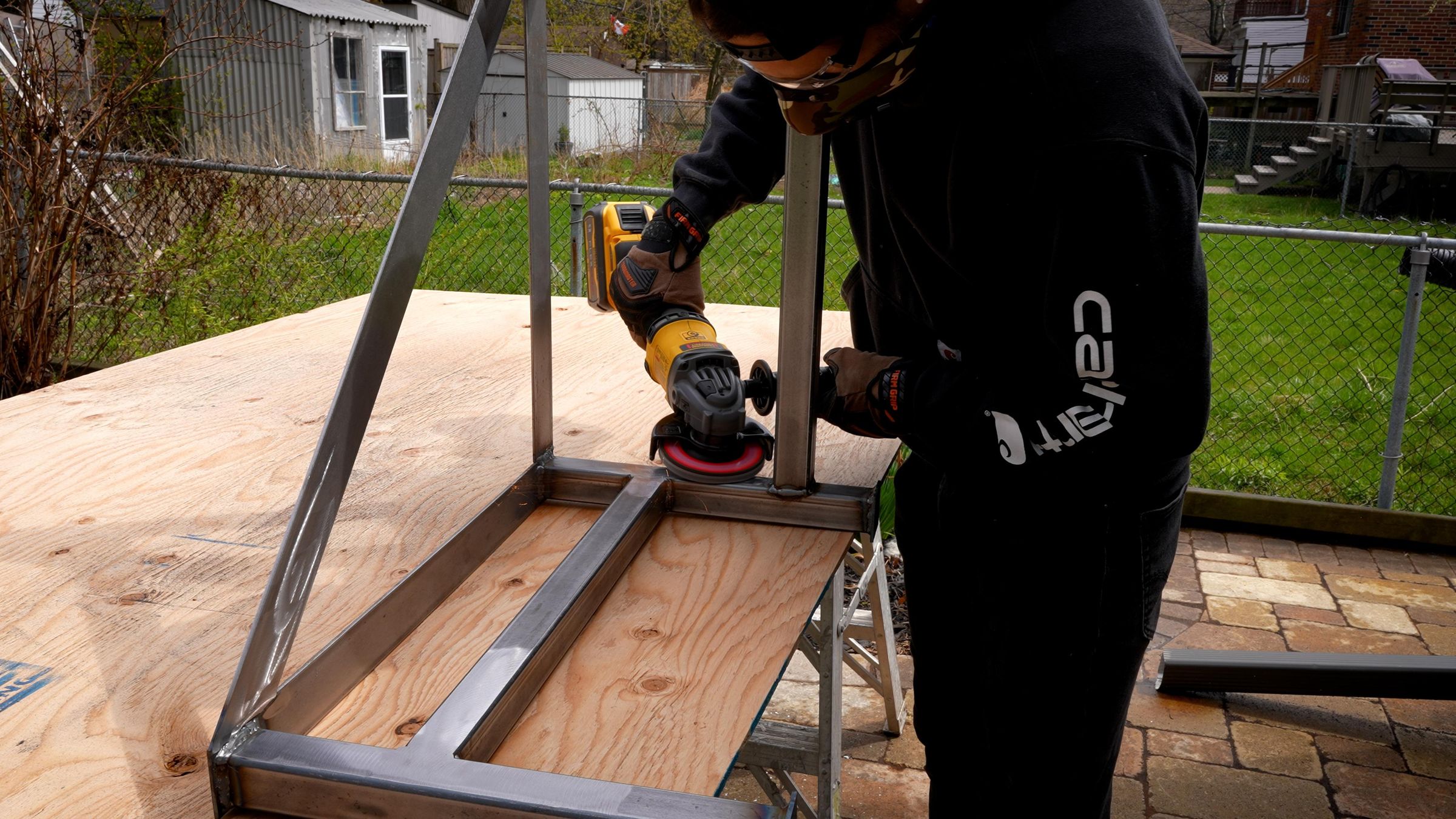 The Zero Wood Black and White Concrete Outdoor Table : 19 Steps (with ...