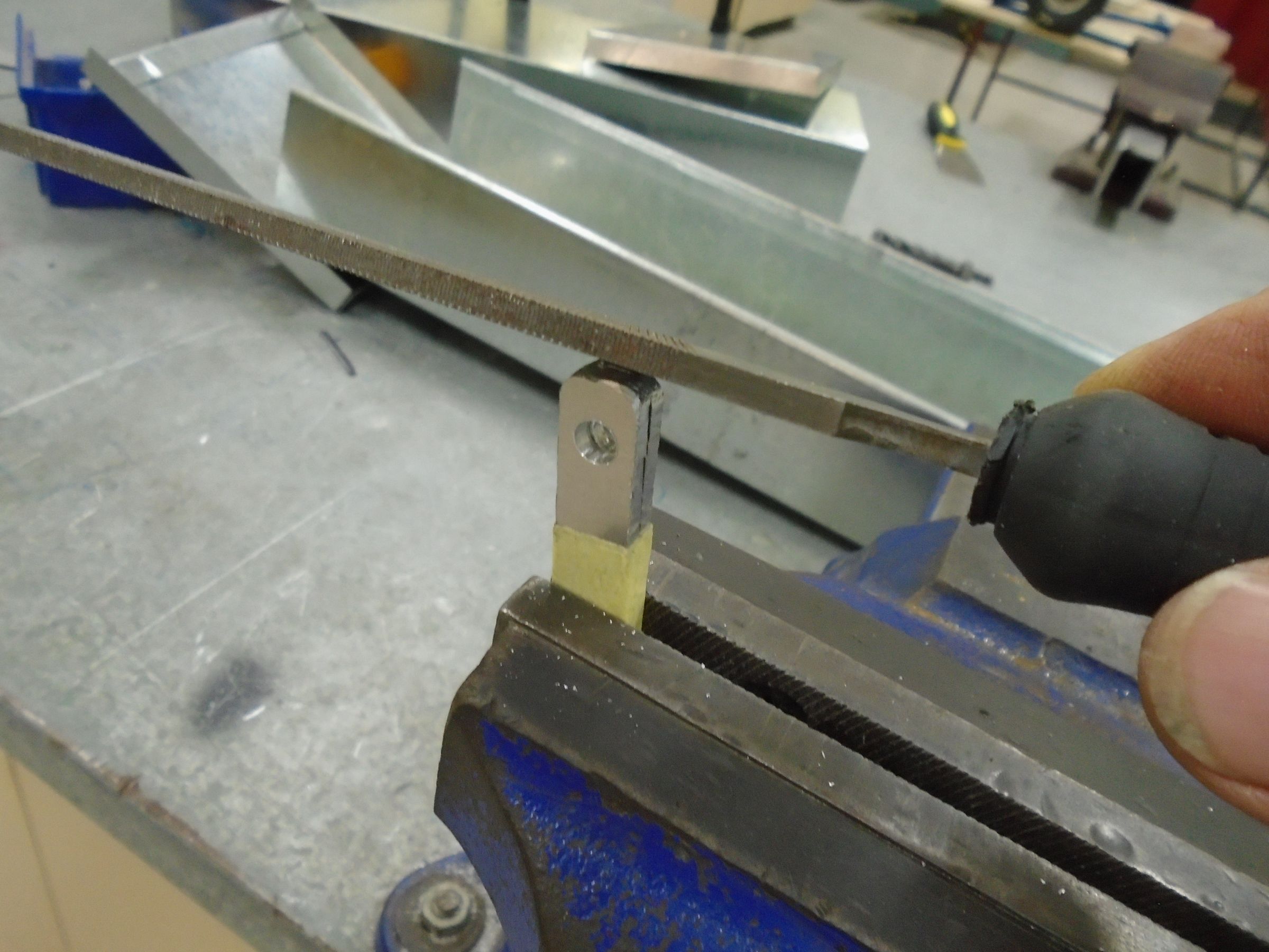 Automatic Chicken Feeder : 7 Steps (with Pictures) - Instructables