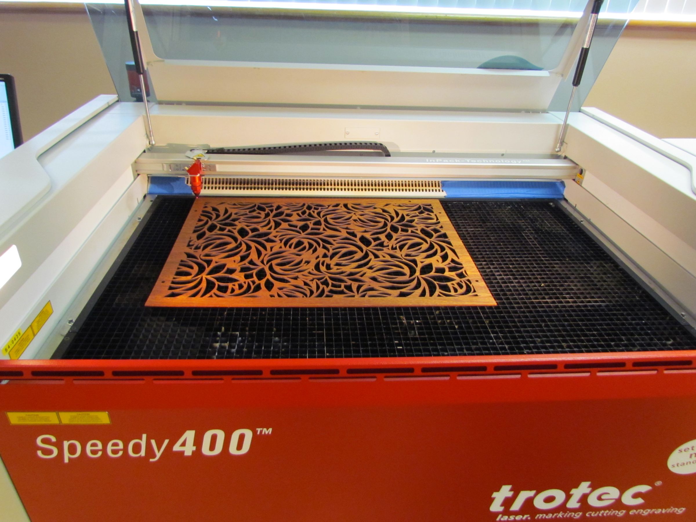 Room Divider Screen With a Laser : 5 Steps - Instructables