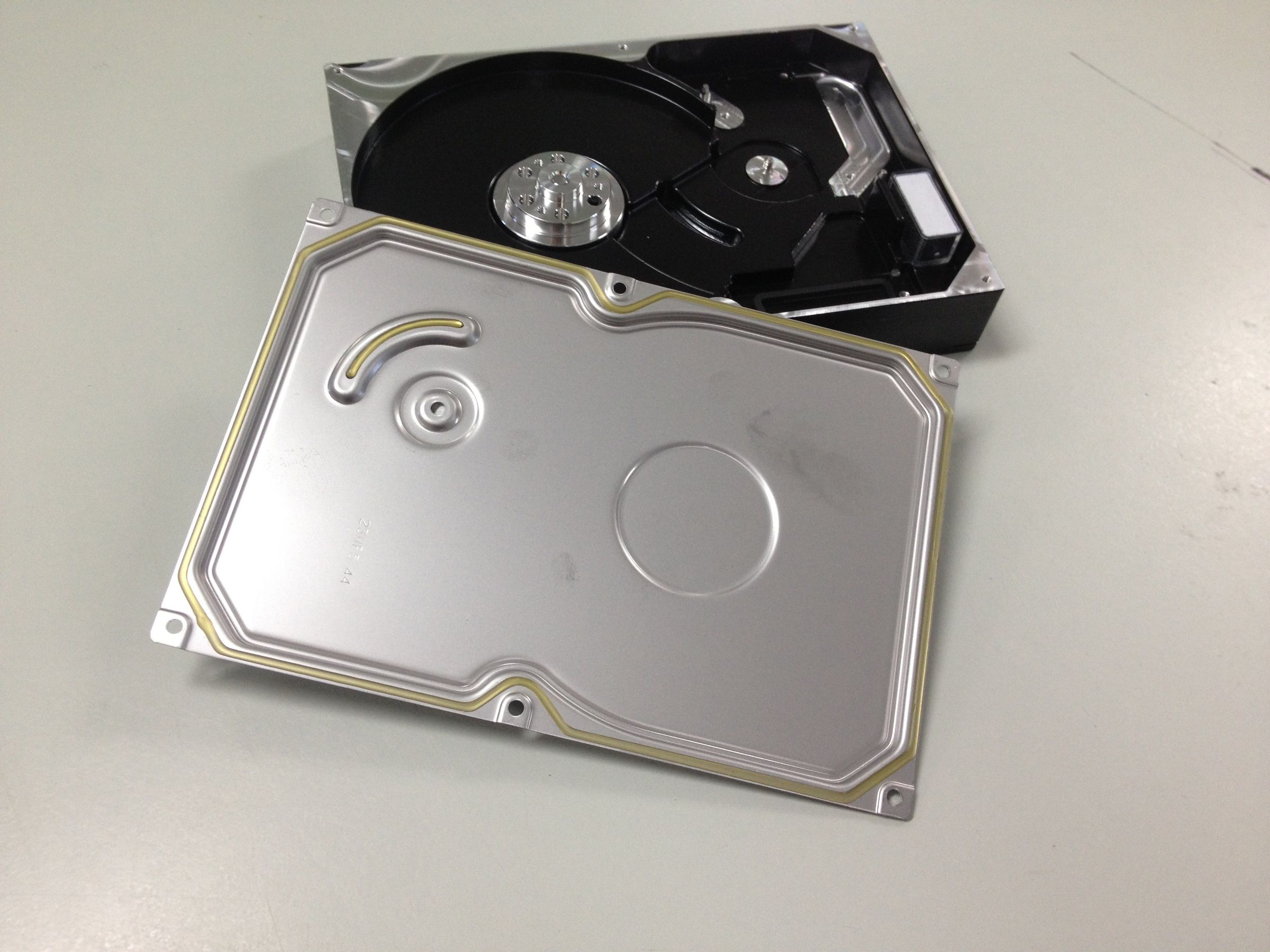 Pull Apart a HDD : 8 Steps - Instructables