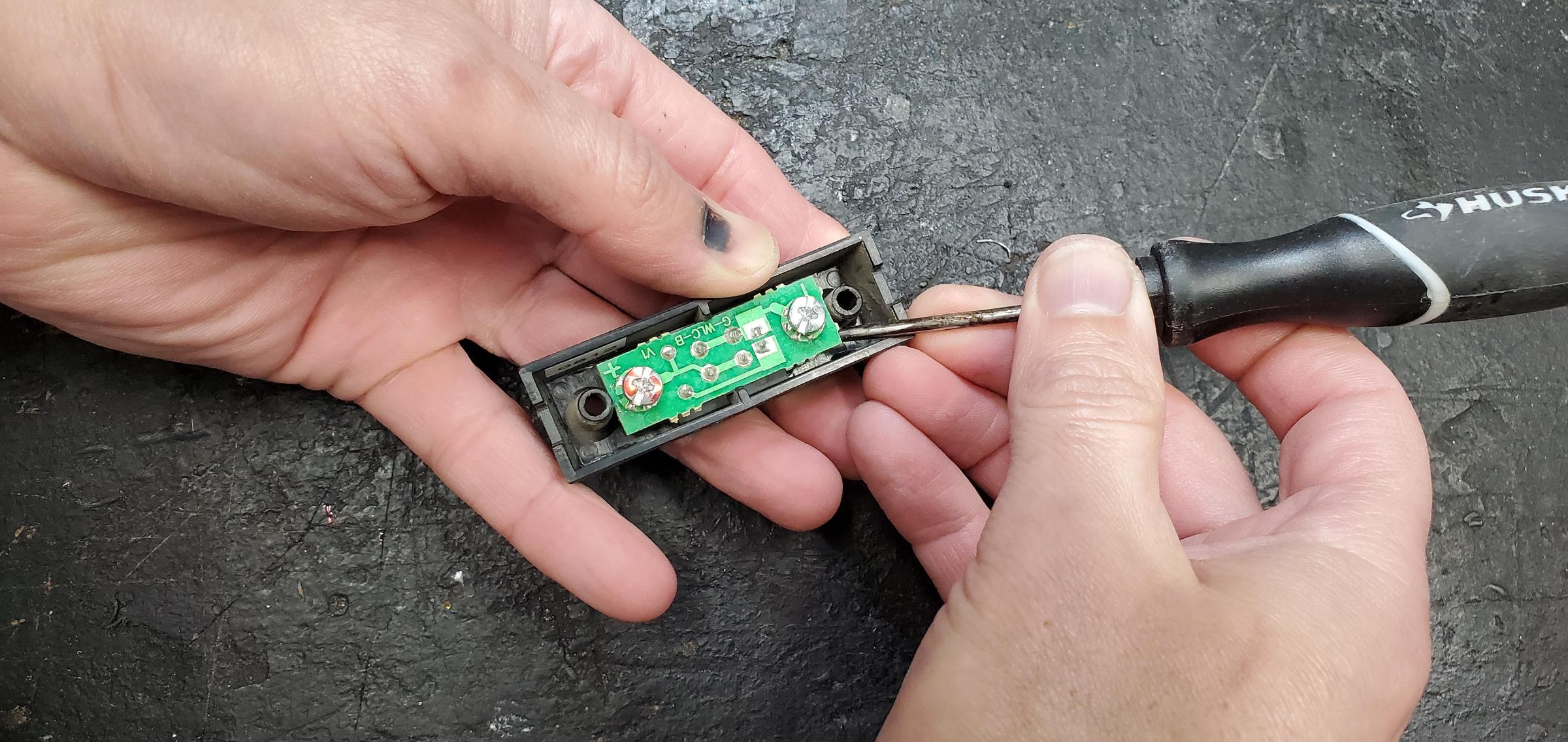 HAL 9000 Garage Door Button Upgrade : 37 Steps (with Pictures ...