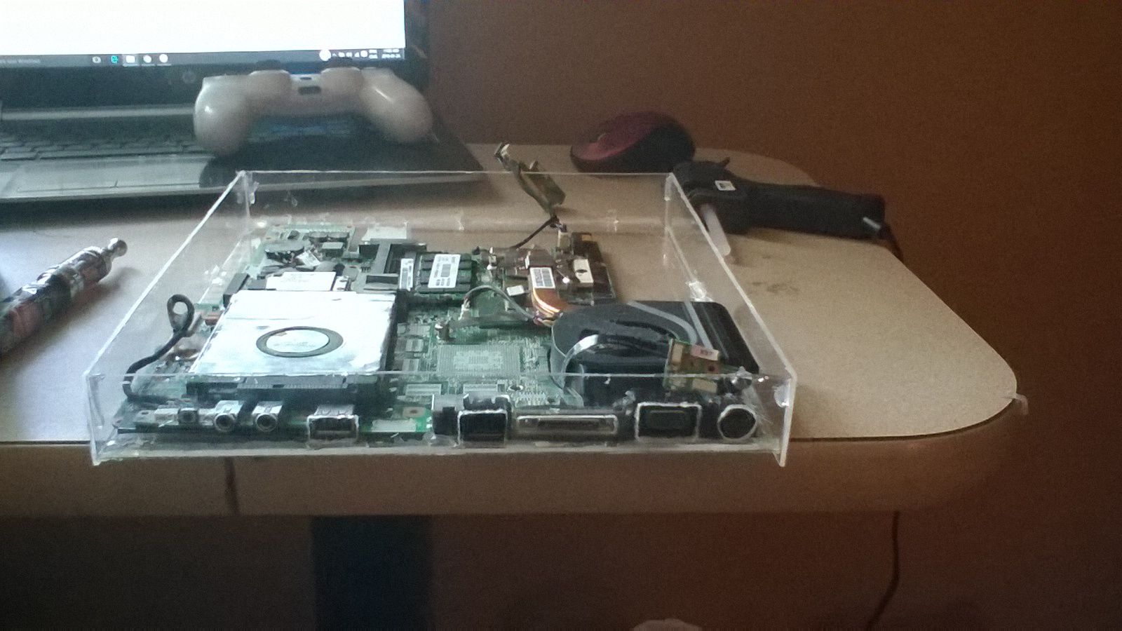 Old Laptop Converted to New Media Center PC! : 6 Steps - Instructables