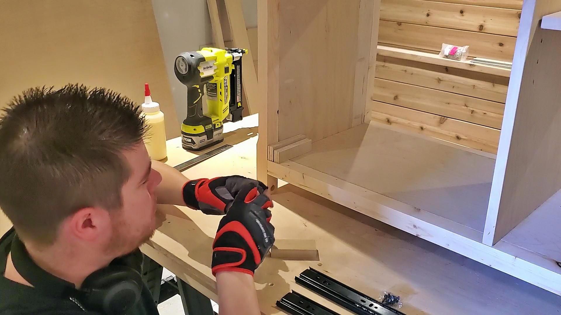 Beginners Guide to Drawers. Measure, Cut, Assemble, Mount, Finish. No ...