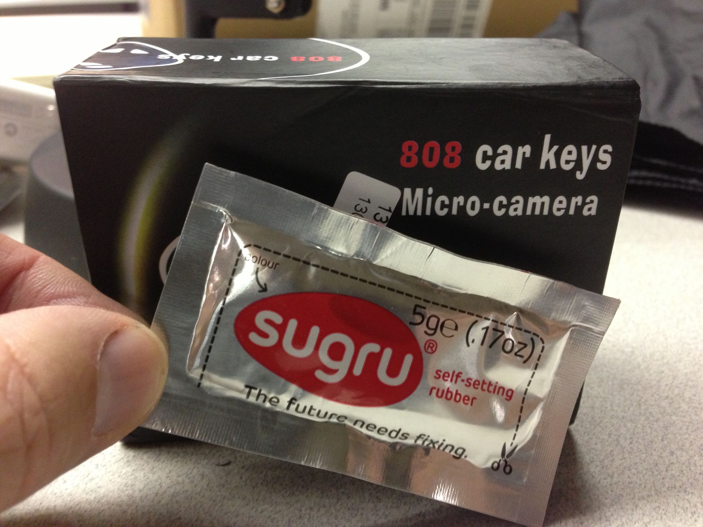 Sugru Camera Mount : 3 Steps - Instructables